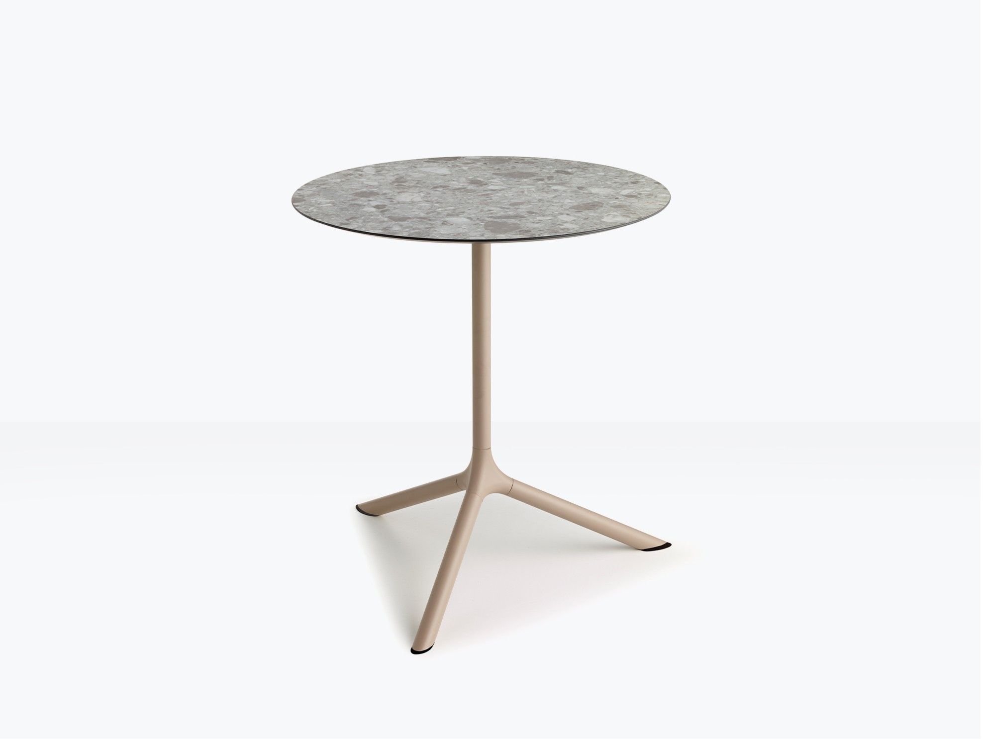 TRIPÉ | Round table By SCAB DESIGN design Radice & Orlandini