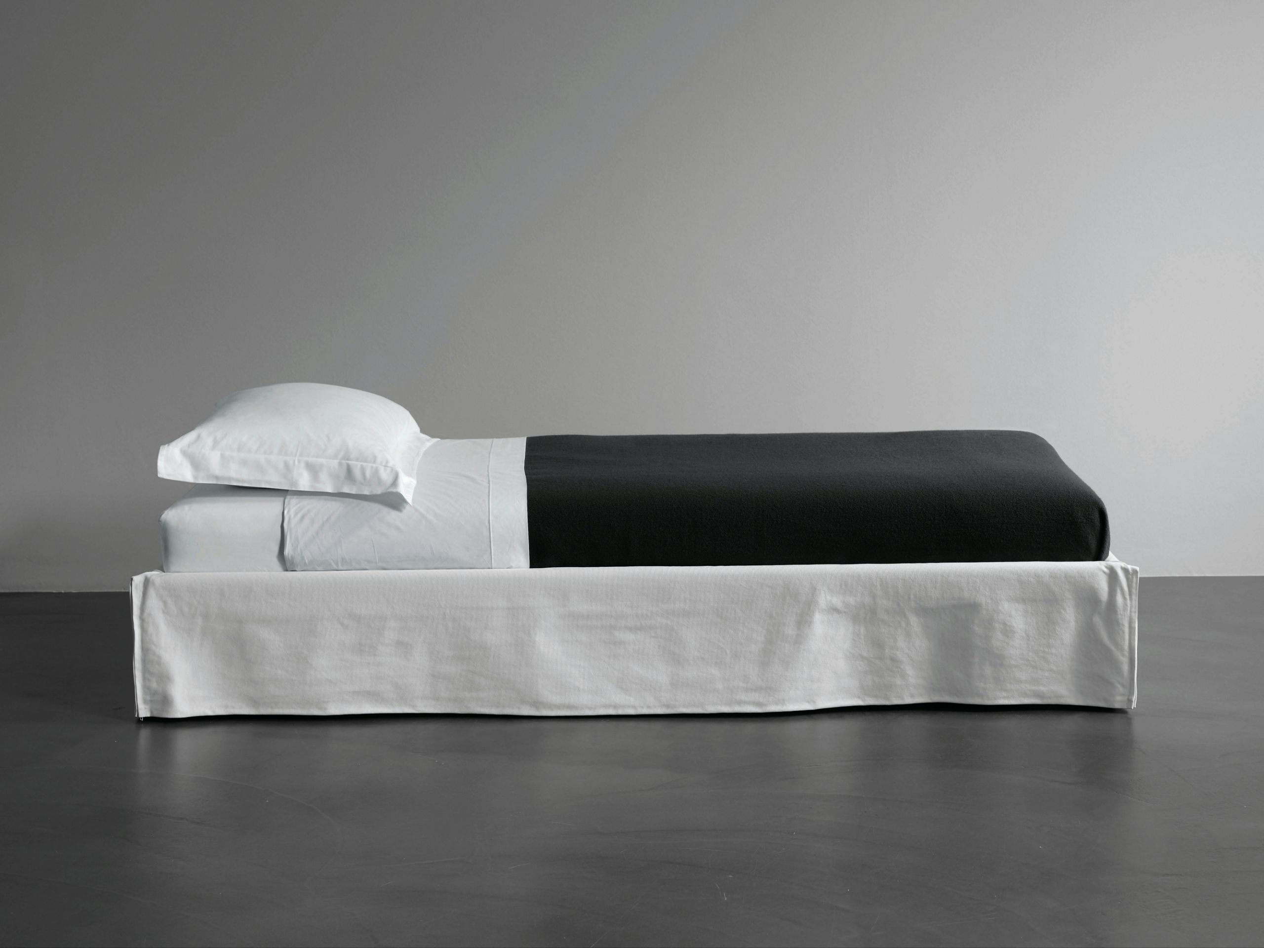 FOX | Bed with removable cover Fox Collection By Meridiani
