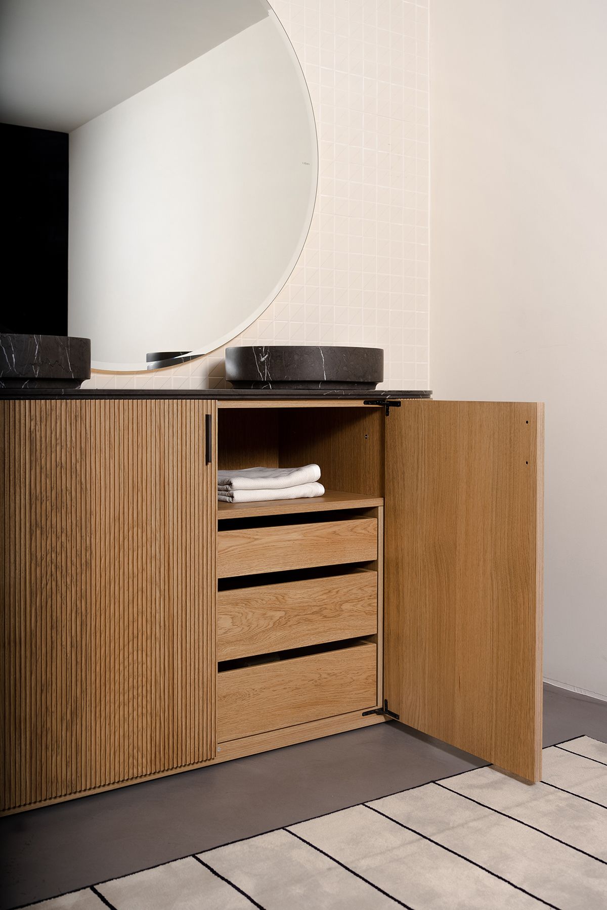 GRATE | Oak vanity unit By INBANI
