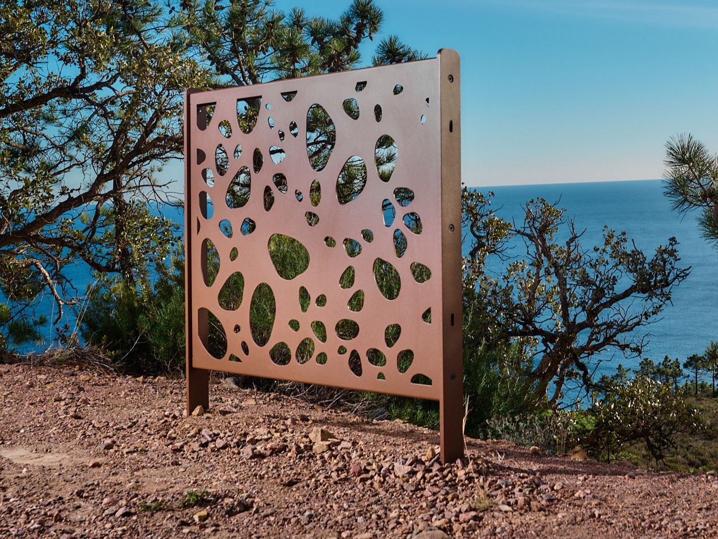 GREEN PALACIO | Fixed barrier By CYRIA design Louis De Merindol