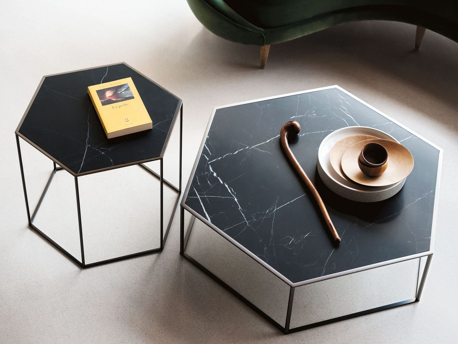 HEXAGON | Hexagonal coffee table By Desalto design Tokujin Yoshioka