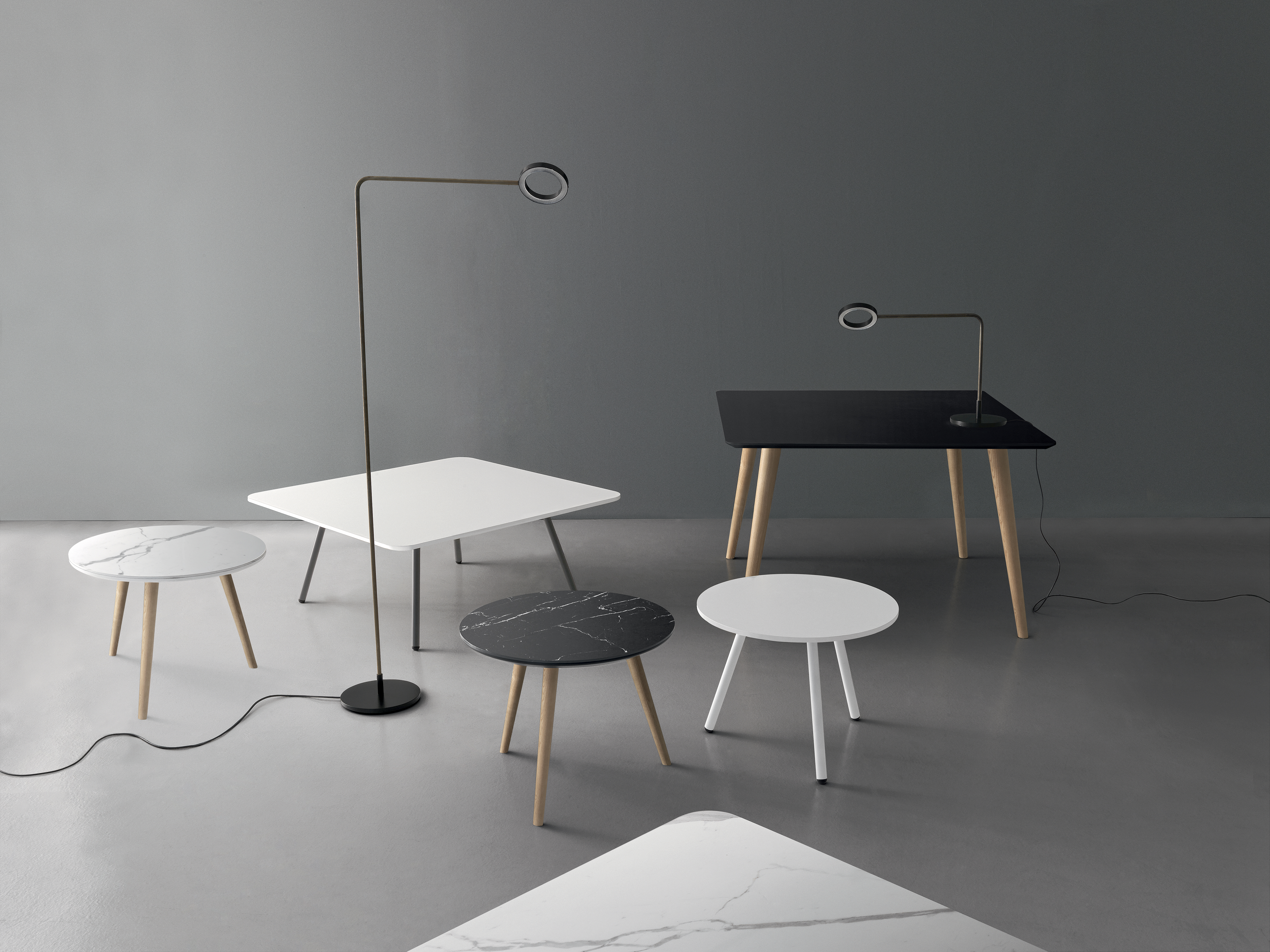 High side table Round melamine and metal high side table By DVO