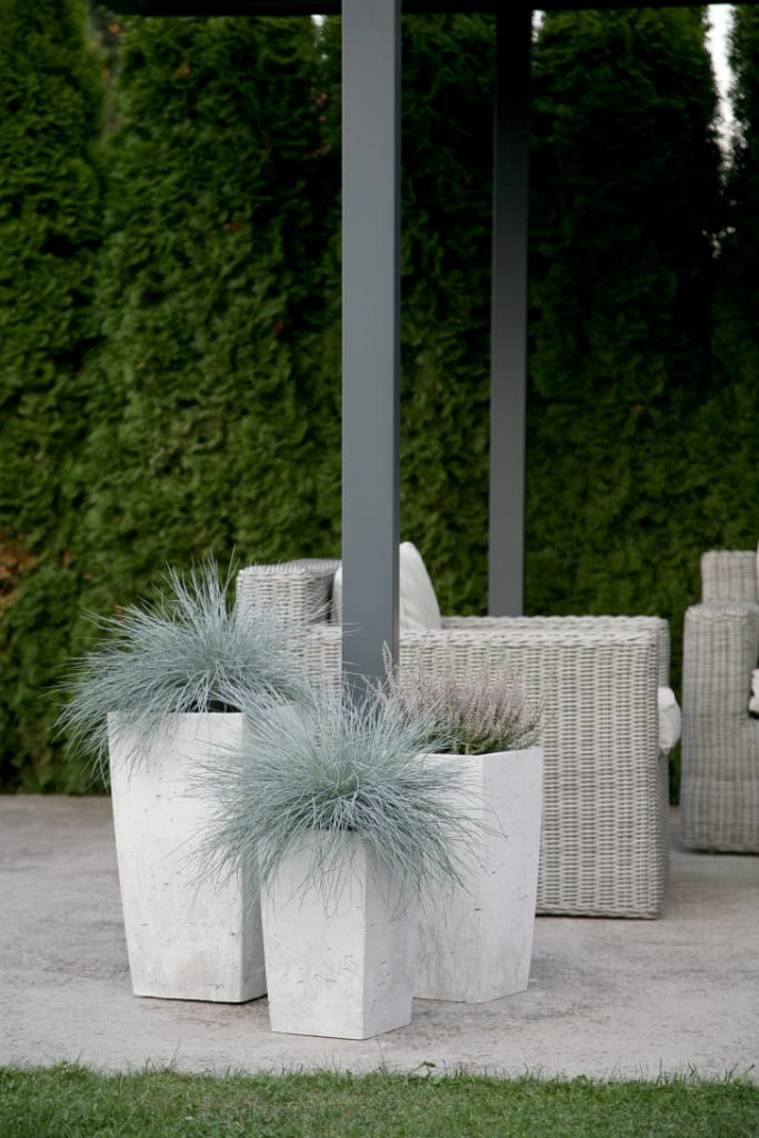 Concrete garden vase / vase HK By betton design Bronislav Javora