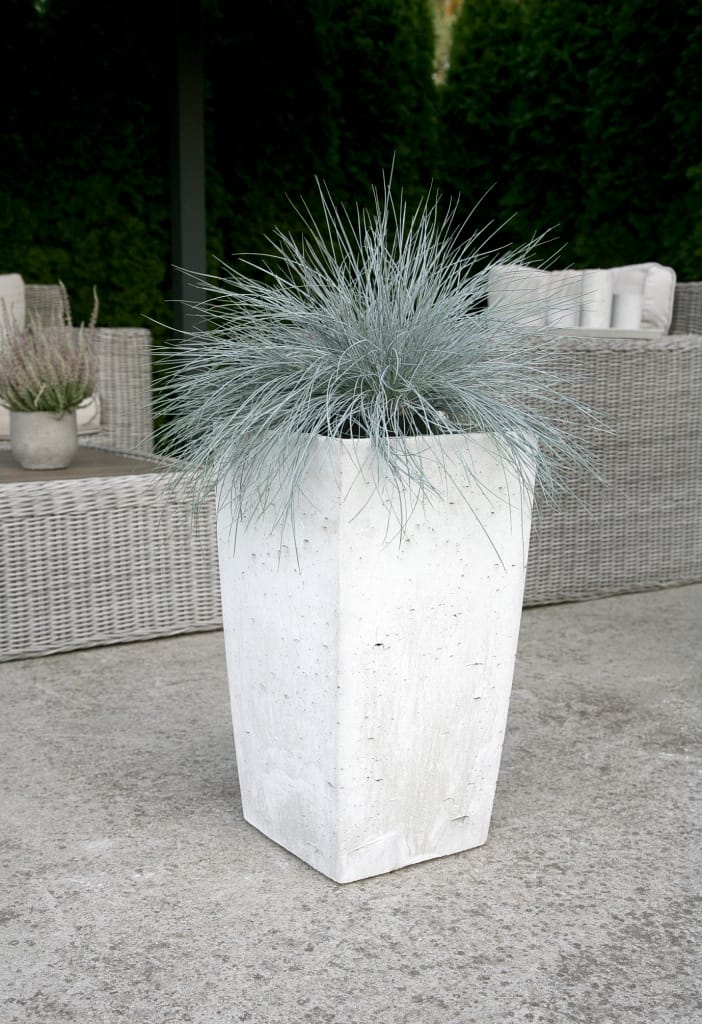 Concrete garden vase / vase HK By betton design Bronislav Javora