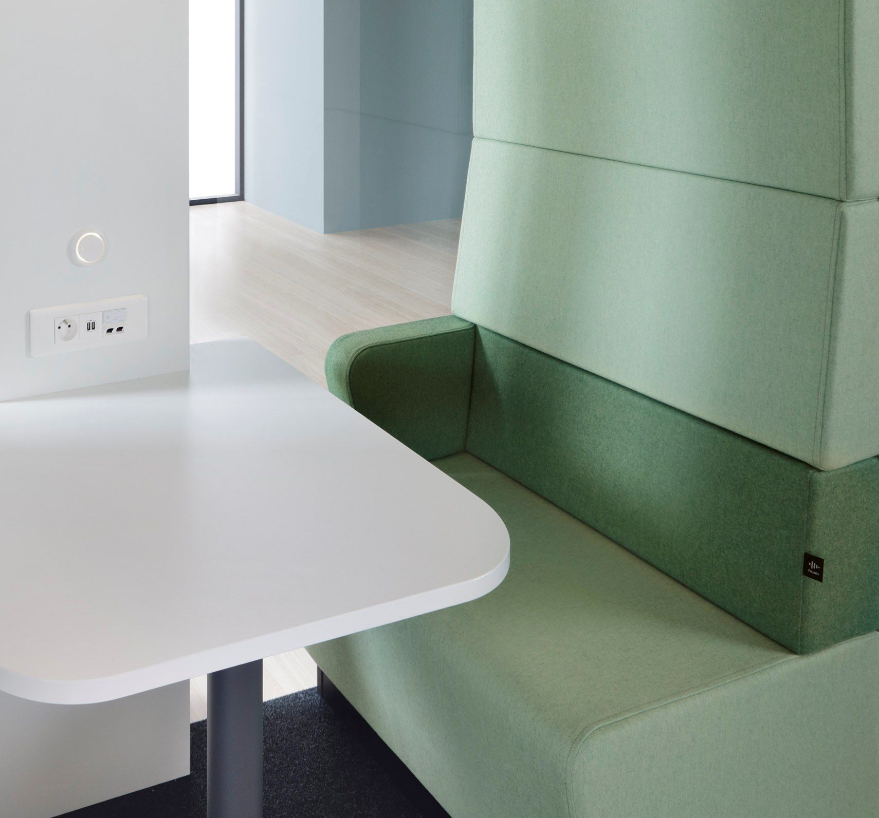 HUSH.MEET.OPEN.S Acoustic office booth By Mikomax Smart Office