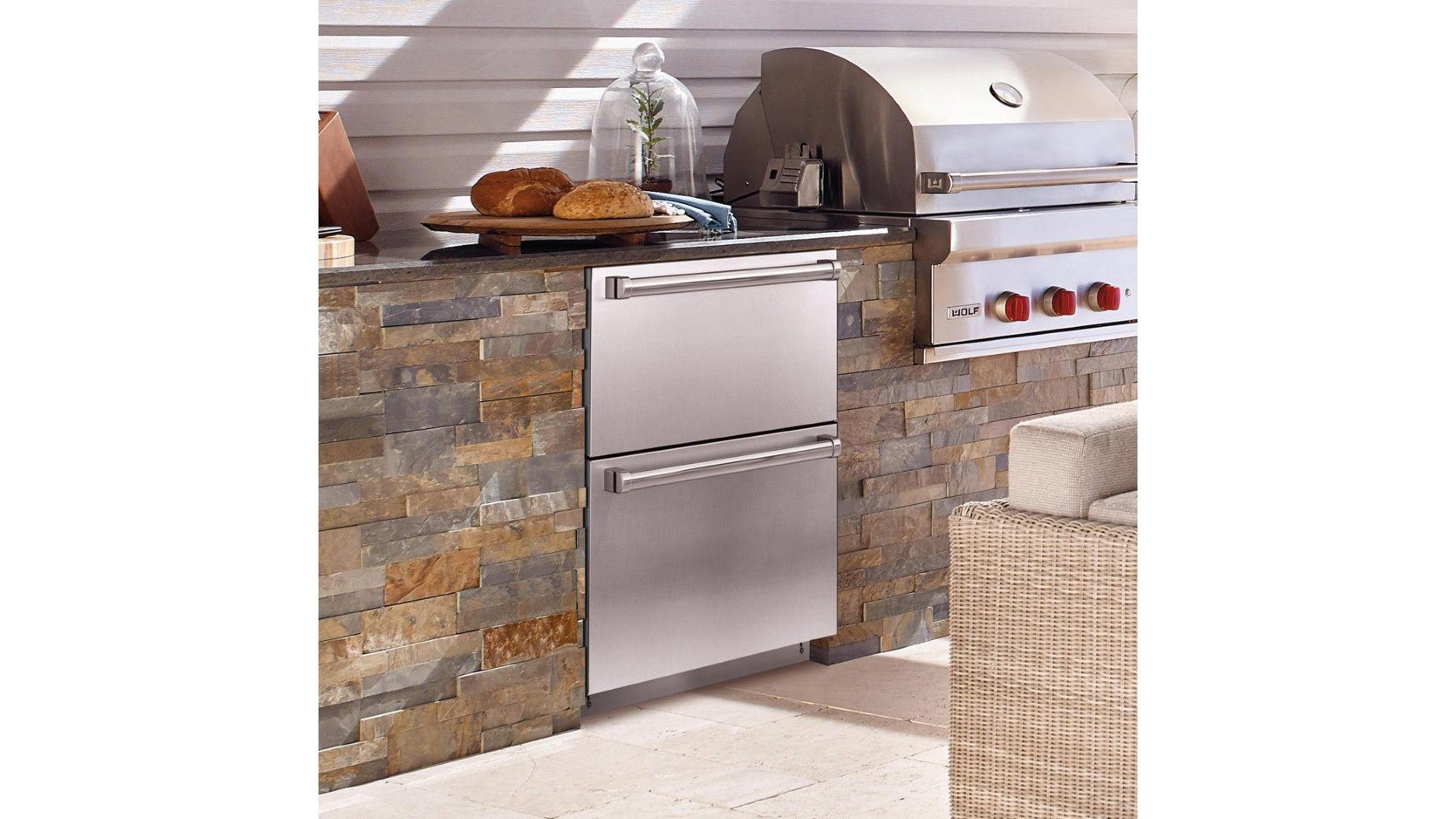 Frigorifero sottopiano in acciaio inox classe E ICBID-24RO OUTDOOR Collezione Designer By Sub-Zero