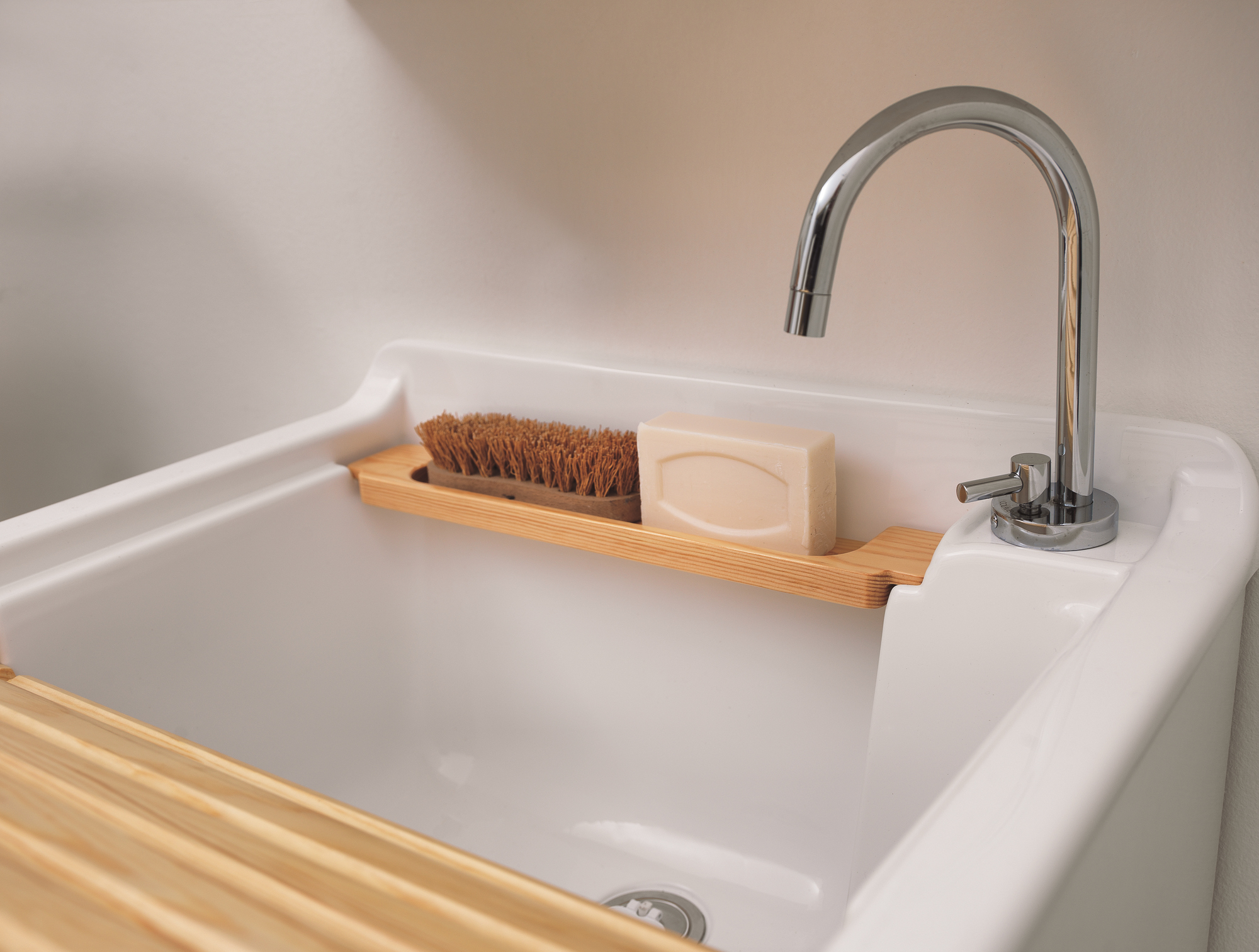 JOLLY WASH | Laundry room cabinet Jolly Wash Collection By COLAVENE