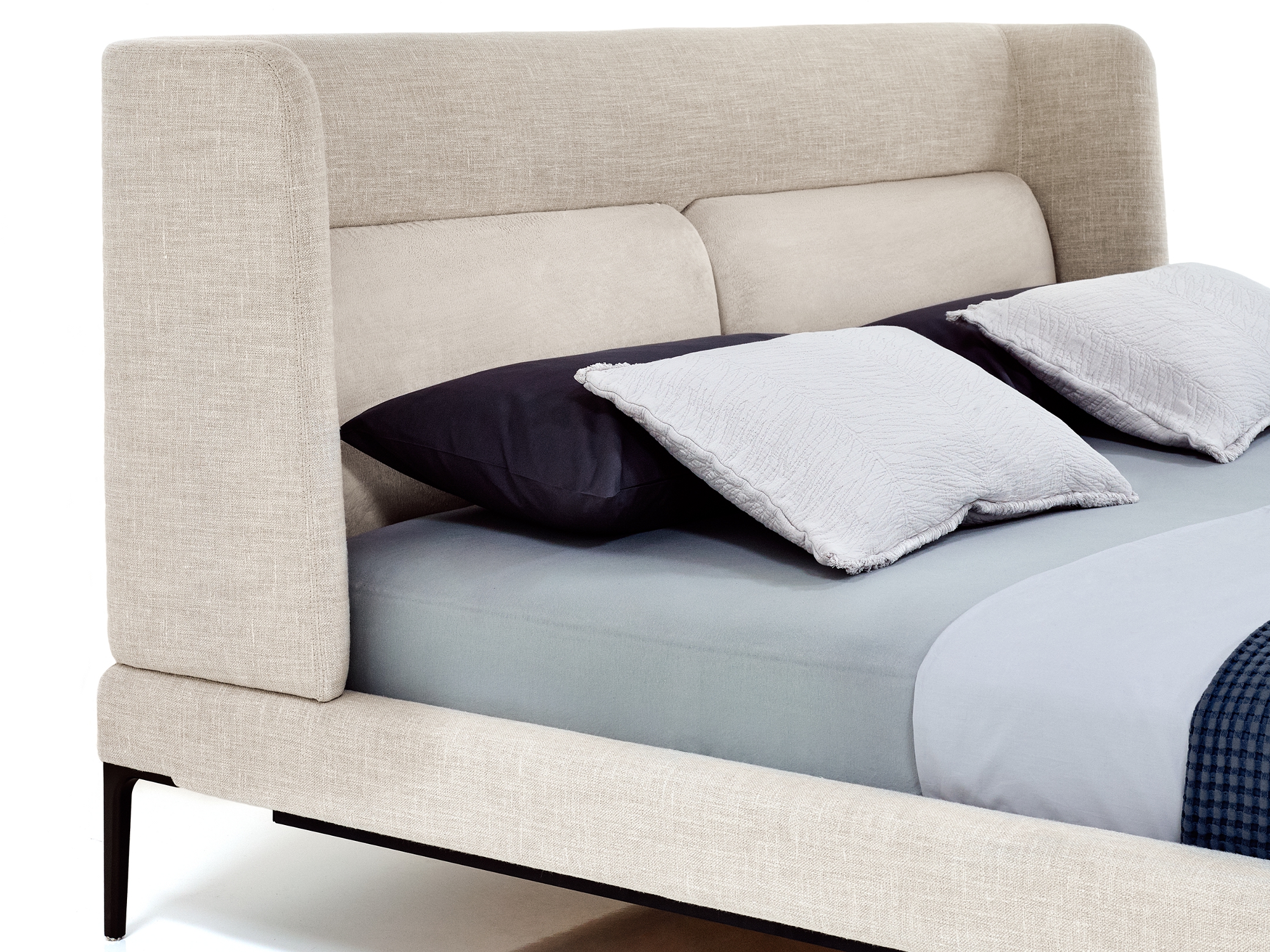 JOYCE NICHE BED Double bed with high headboard By Wittmann | design ...