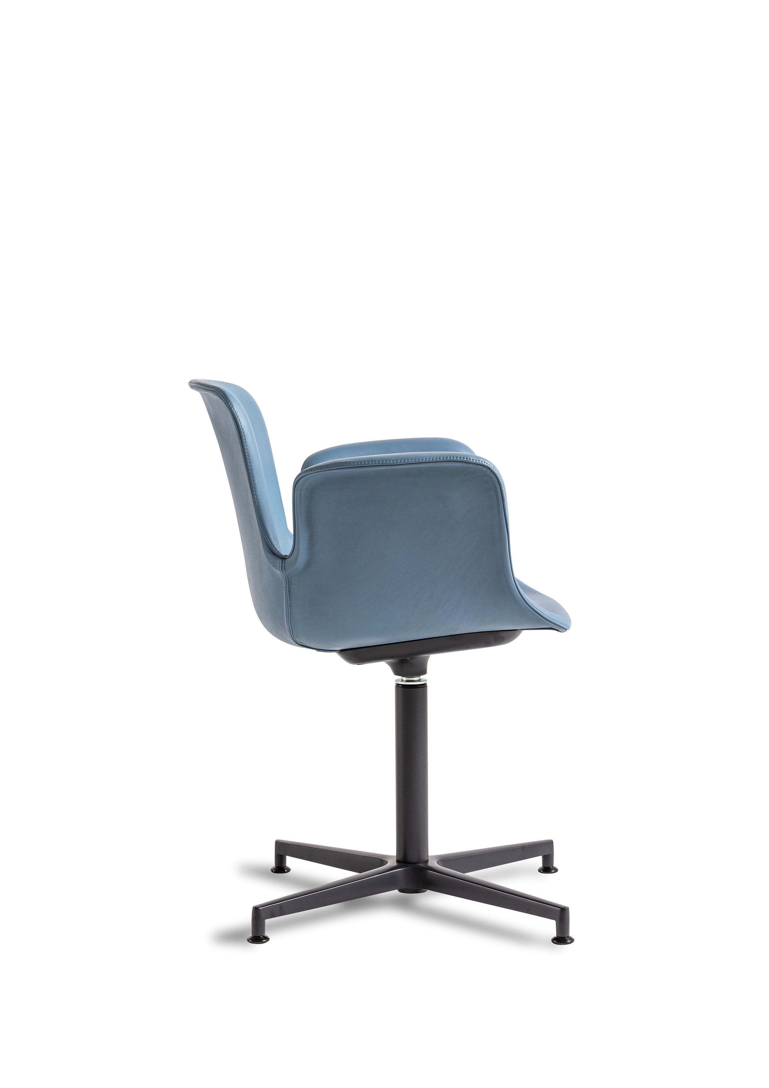 JULI SOFT | Easy chair with 4-spoke base easy chair By Cappellini ...