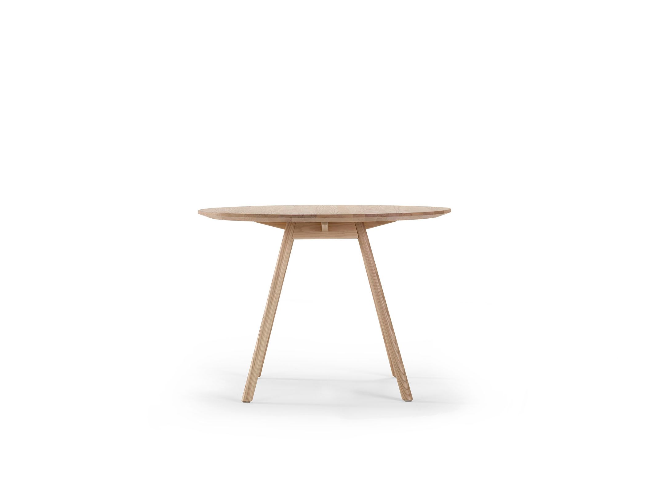 KALI Round ash table By Offecct | design Jasper Morrison