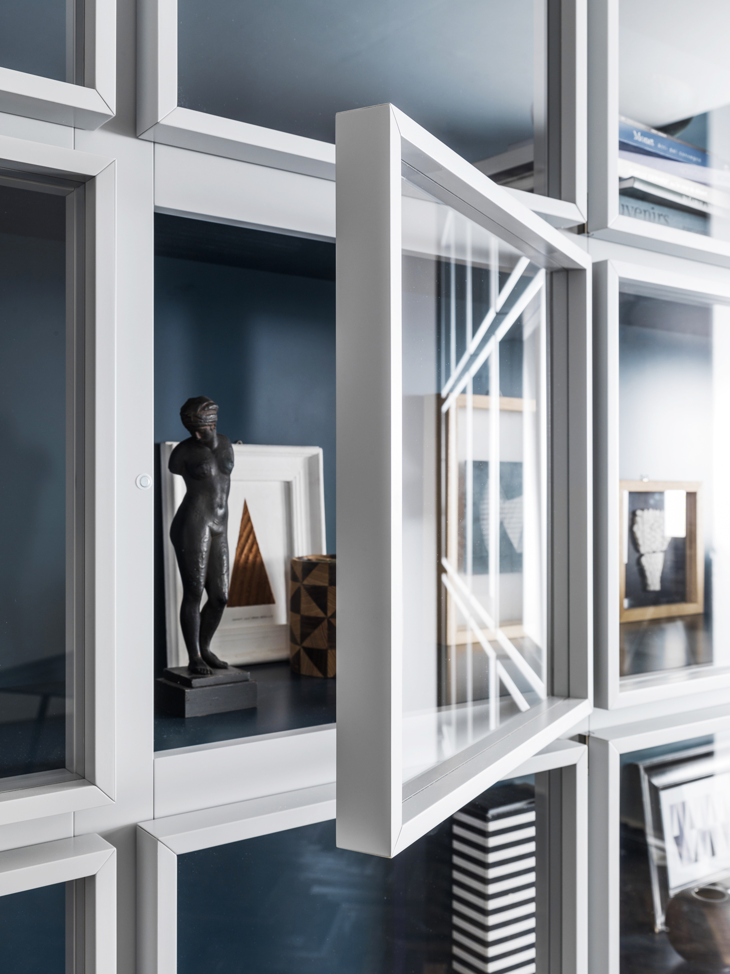 CONCEPT | Display cabinet Concept Collection By Capo d’Opera