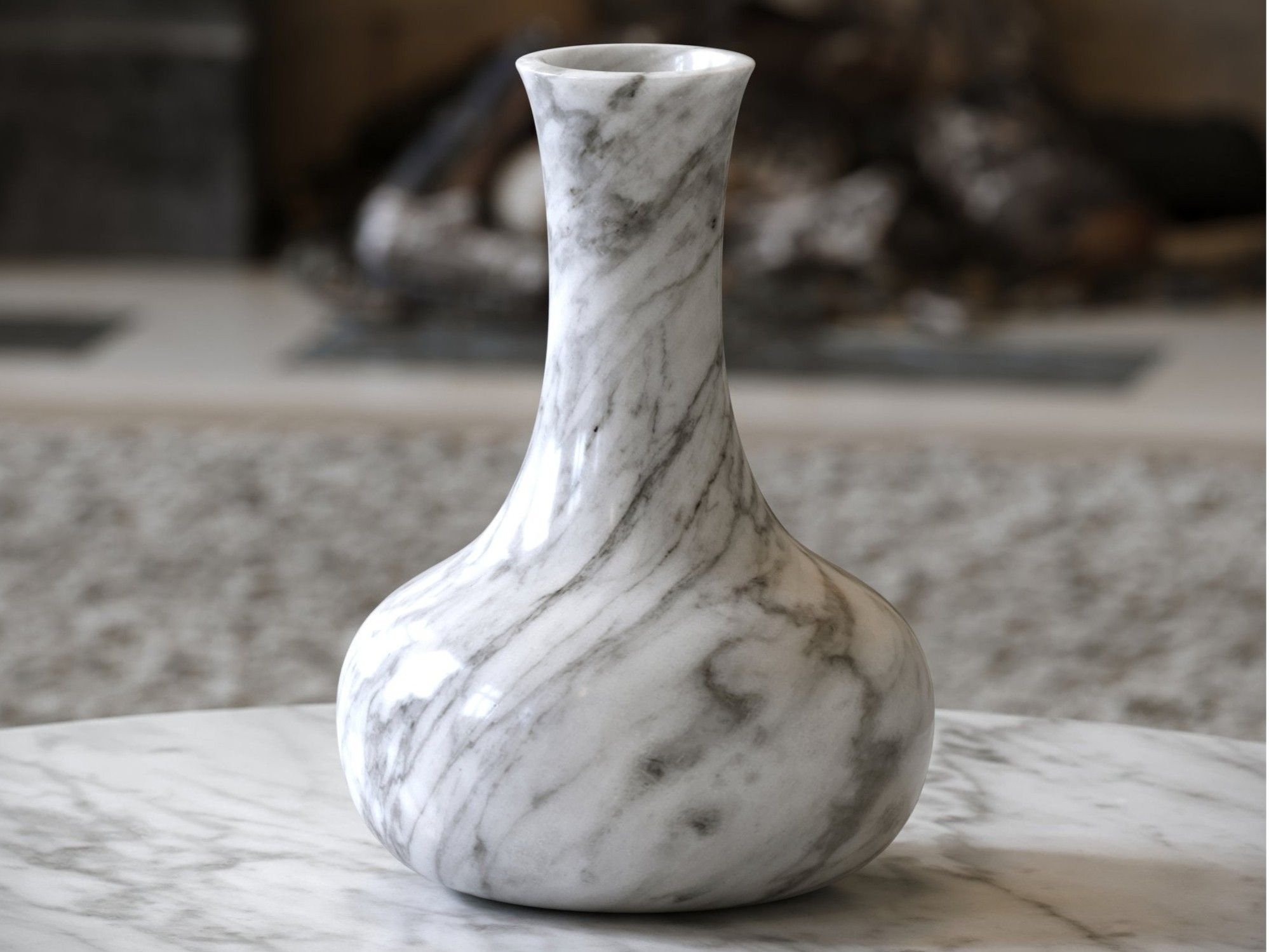 LAMORA | Vaso in marmo di Carrara Vaso rotondo in marmo di Carrara By LUSSO