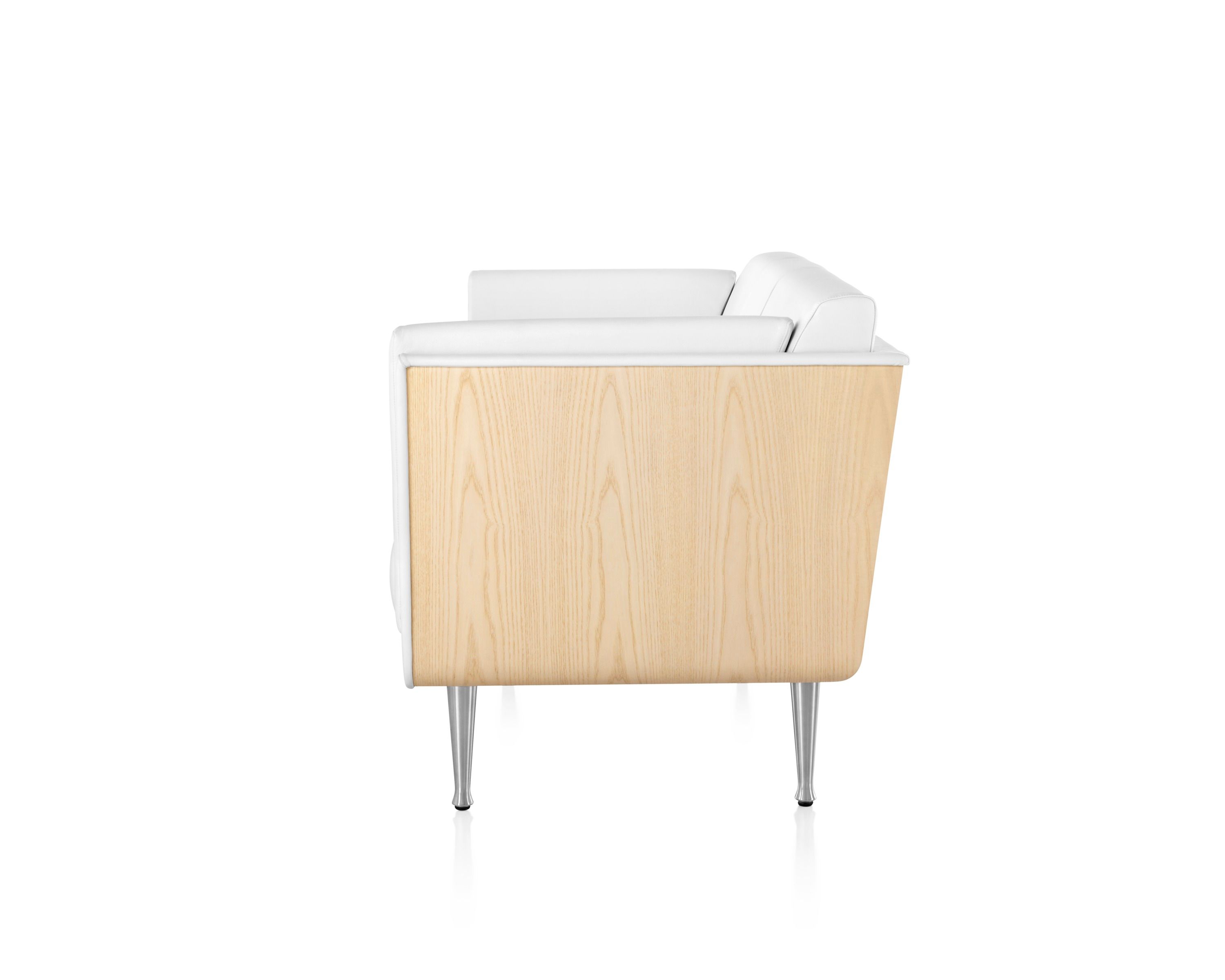 GOETZ 3 seater leather sofa By Herman Miller | design Mark Goetz