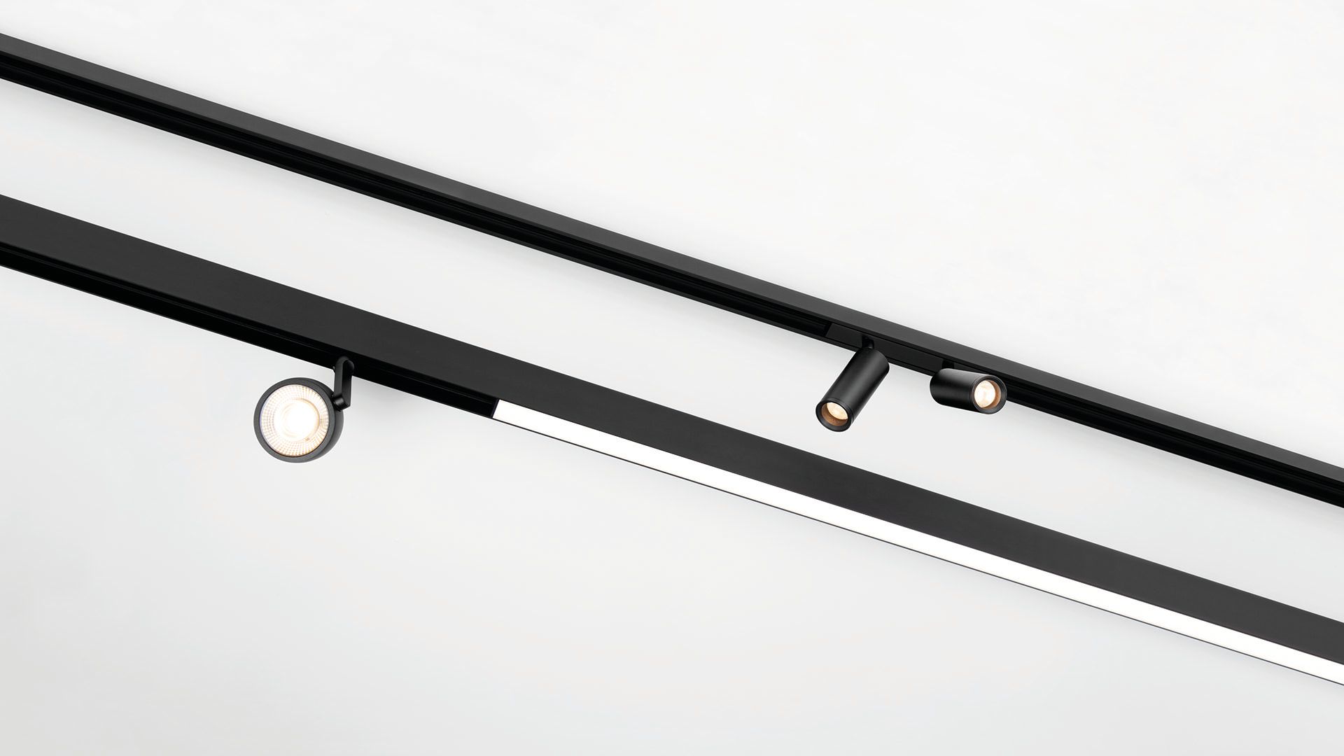 Line 48V 2000 linear lighting profile By Arkoslight design Rubén Saldaña