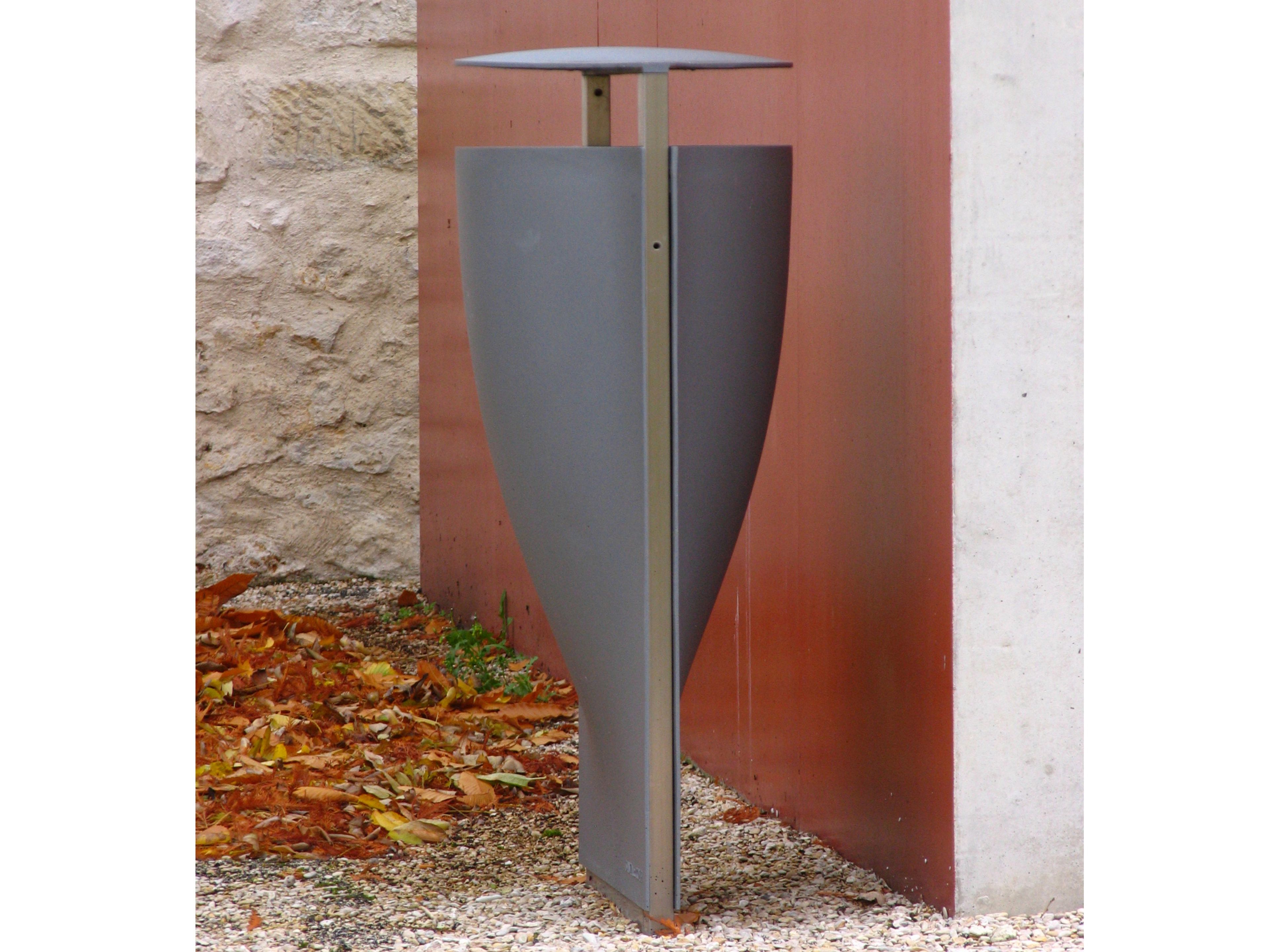 FONTANA | Litter bin with lid By URBIDERMIS design Antoni Arola