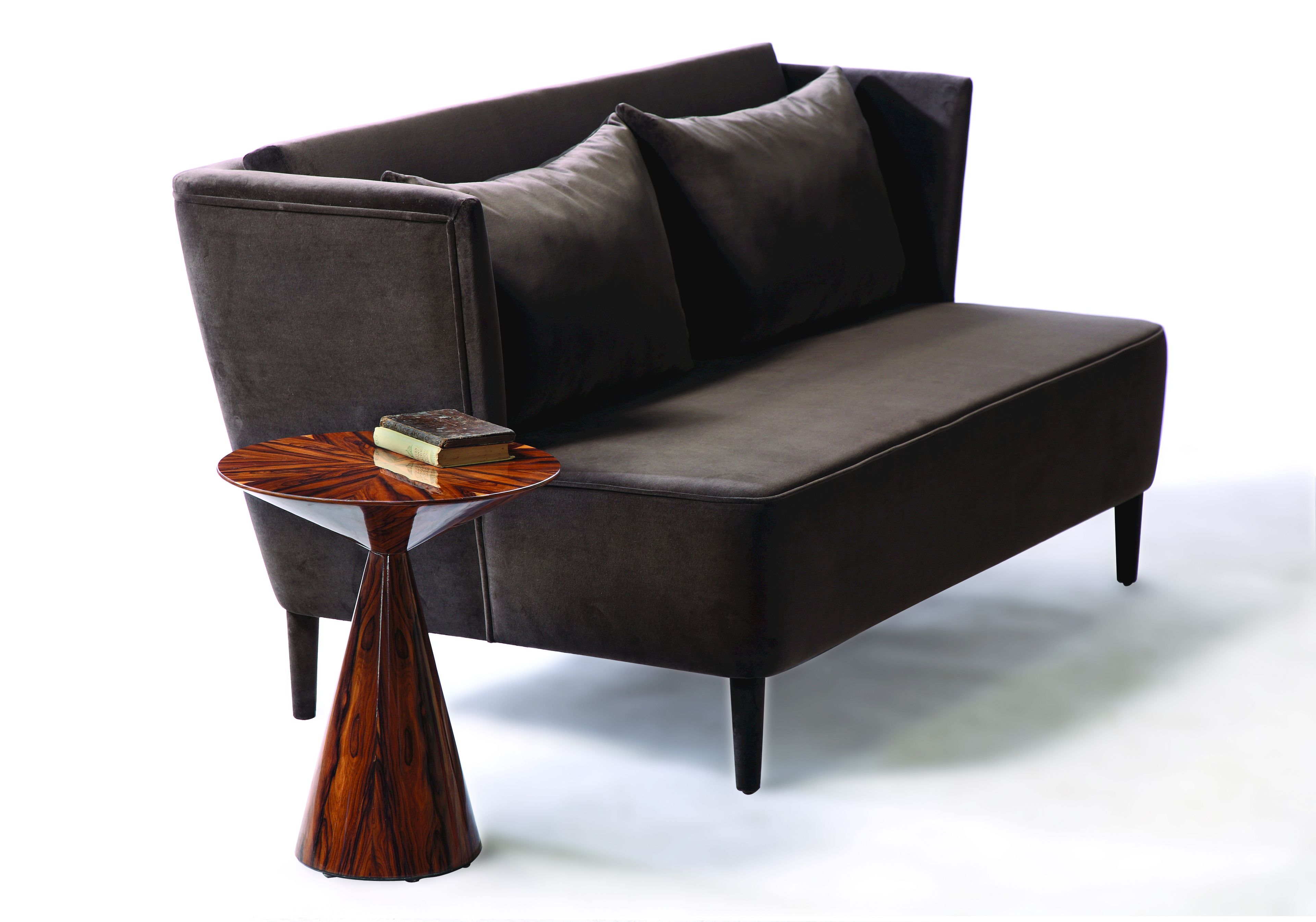 LOLA | Wood veneer coffee table By HMD INTERIORS