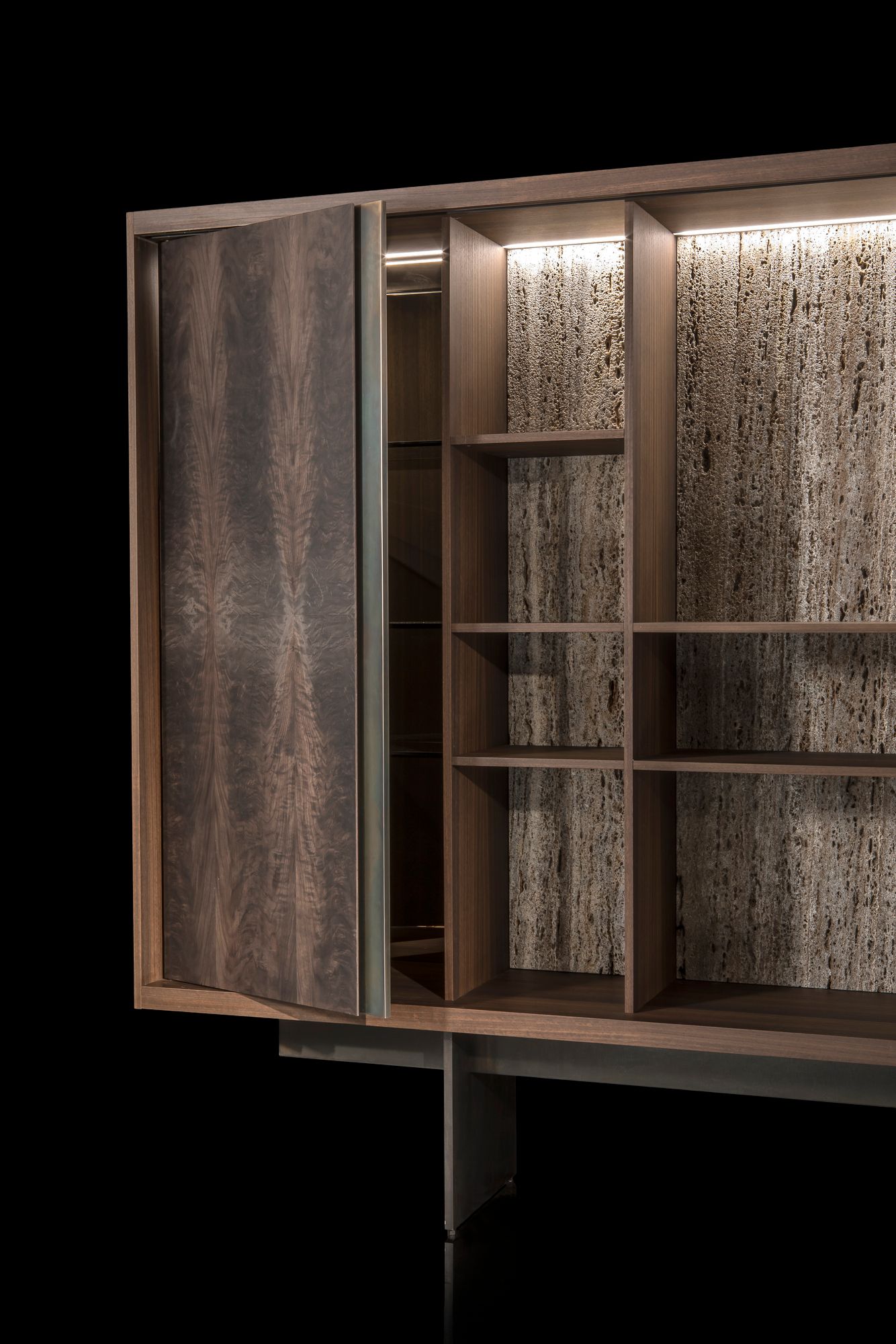 LOOM PROGRAM DOORS Solid wood storage wall By Henge | design Massimo ...