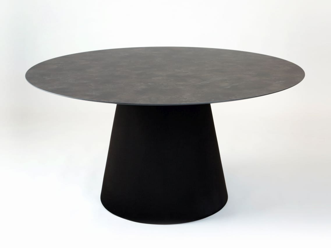 Round dining table LOU LOU By Serralunga design Raffaella Mangiarotti