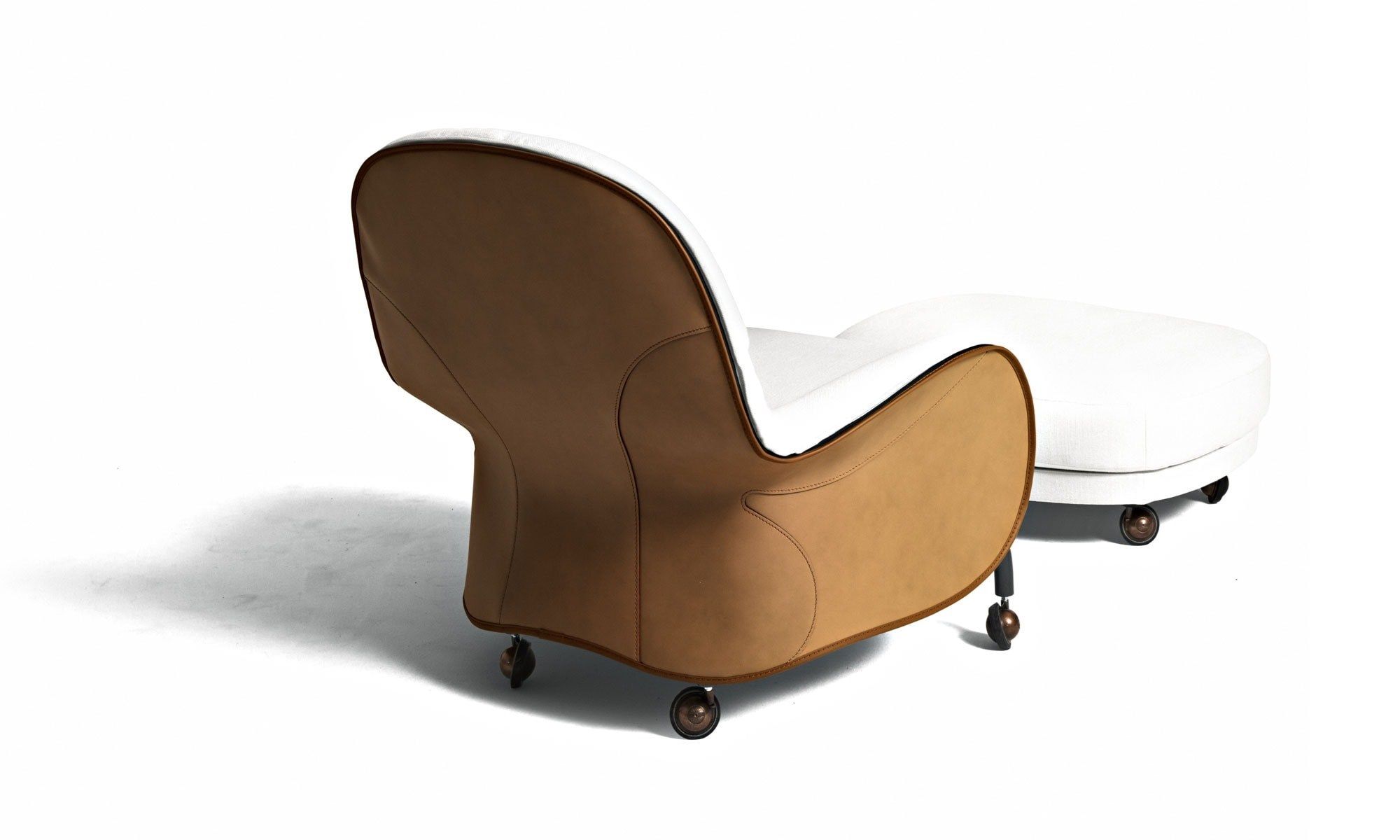 LOUISIANA | Poltrona Poltrona imbottita in cuoio con ruote By DE PADOVA ...
