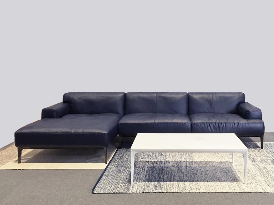LUNA | Sofa with chaise longue Leather sofa with chaise longue By grado design | design Micky ...