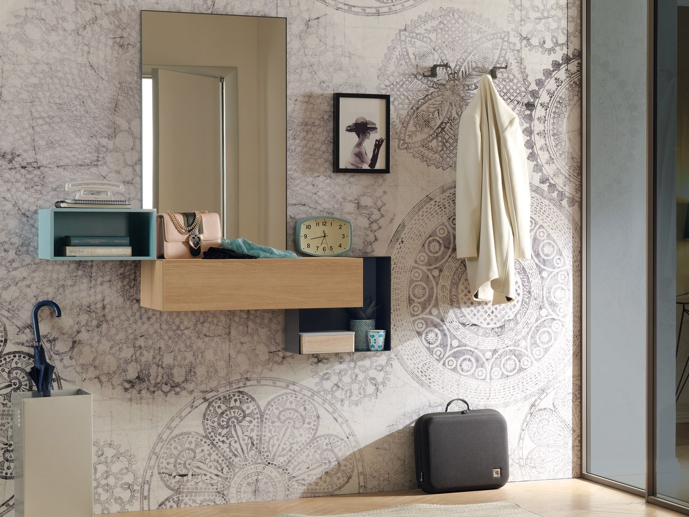 LV208 | Hallway unit By Moretti Compact