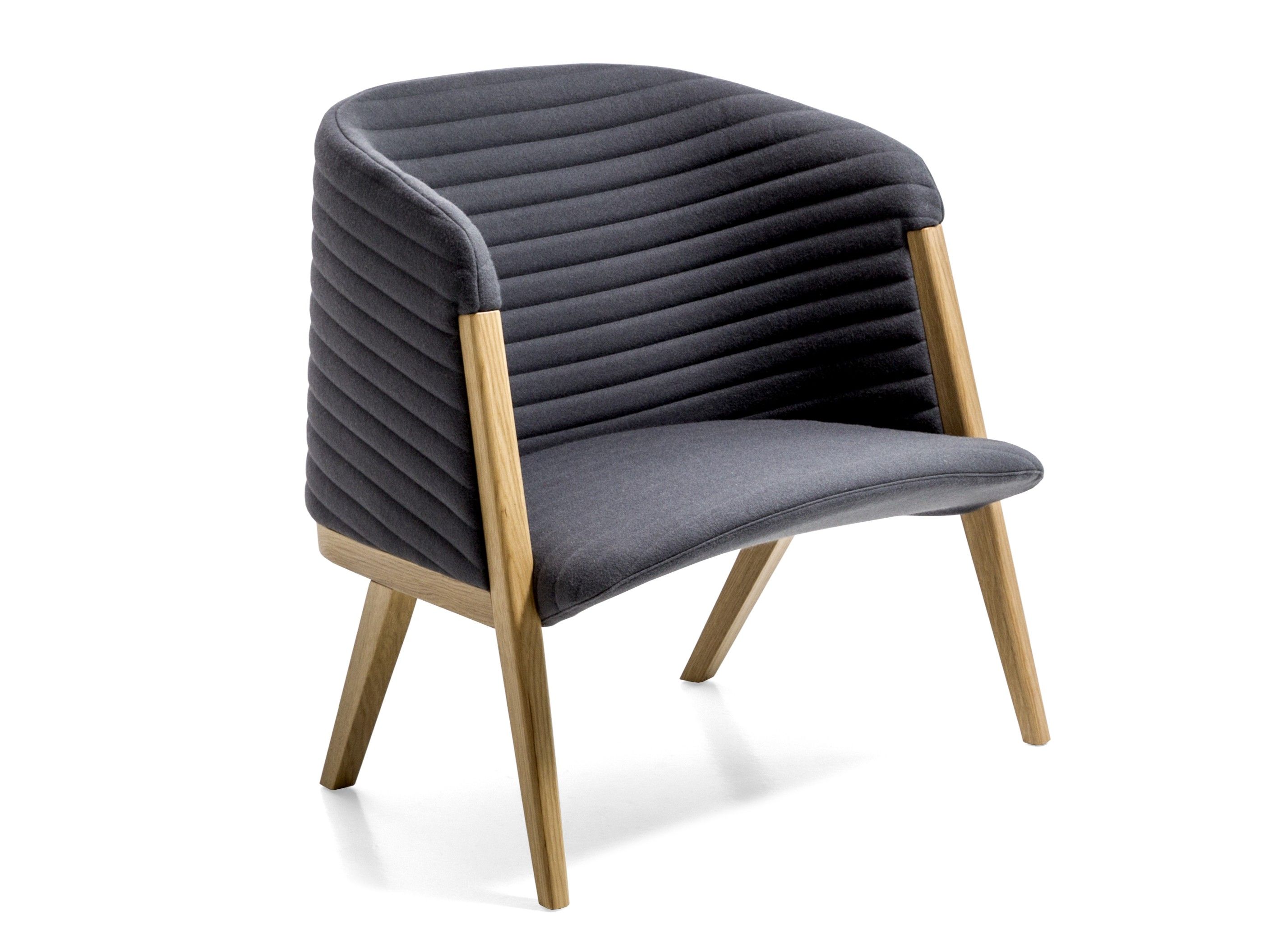 MAFALDA Easy chair with armrests By Moroso | design Patricia Urquiola