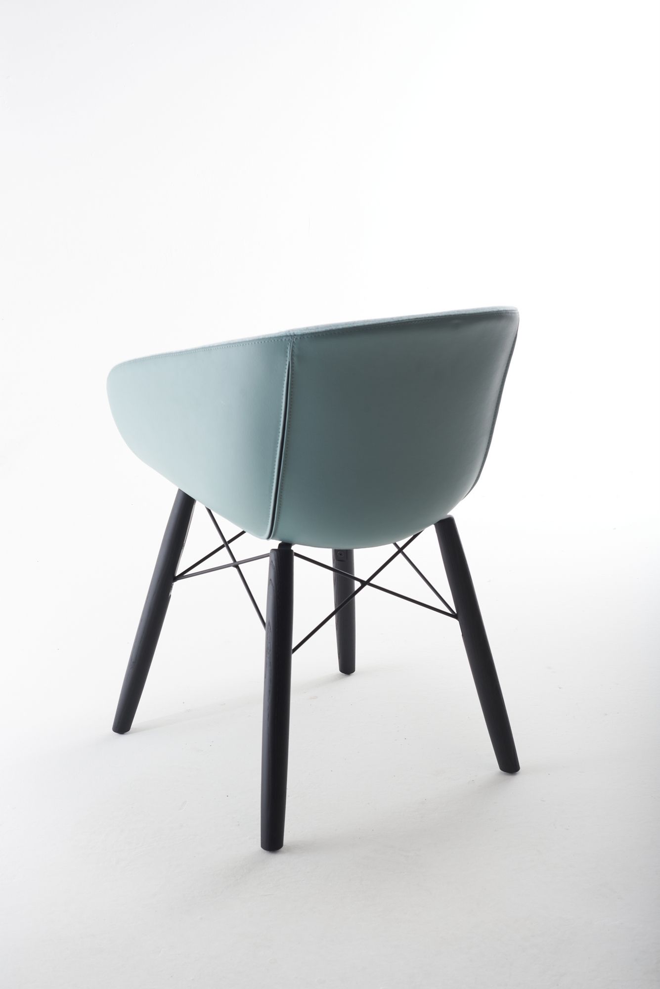 MAYA OMC IRON UP 椅子 By SOFTLINE 1979