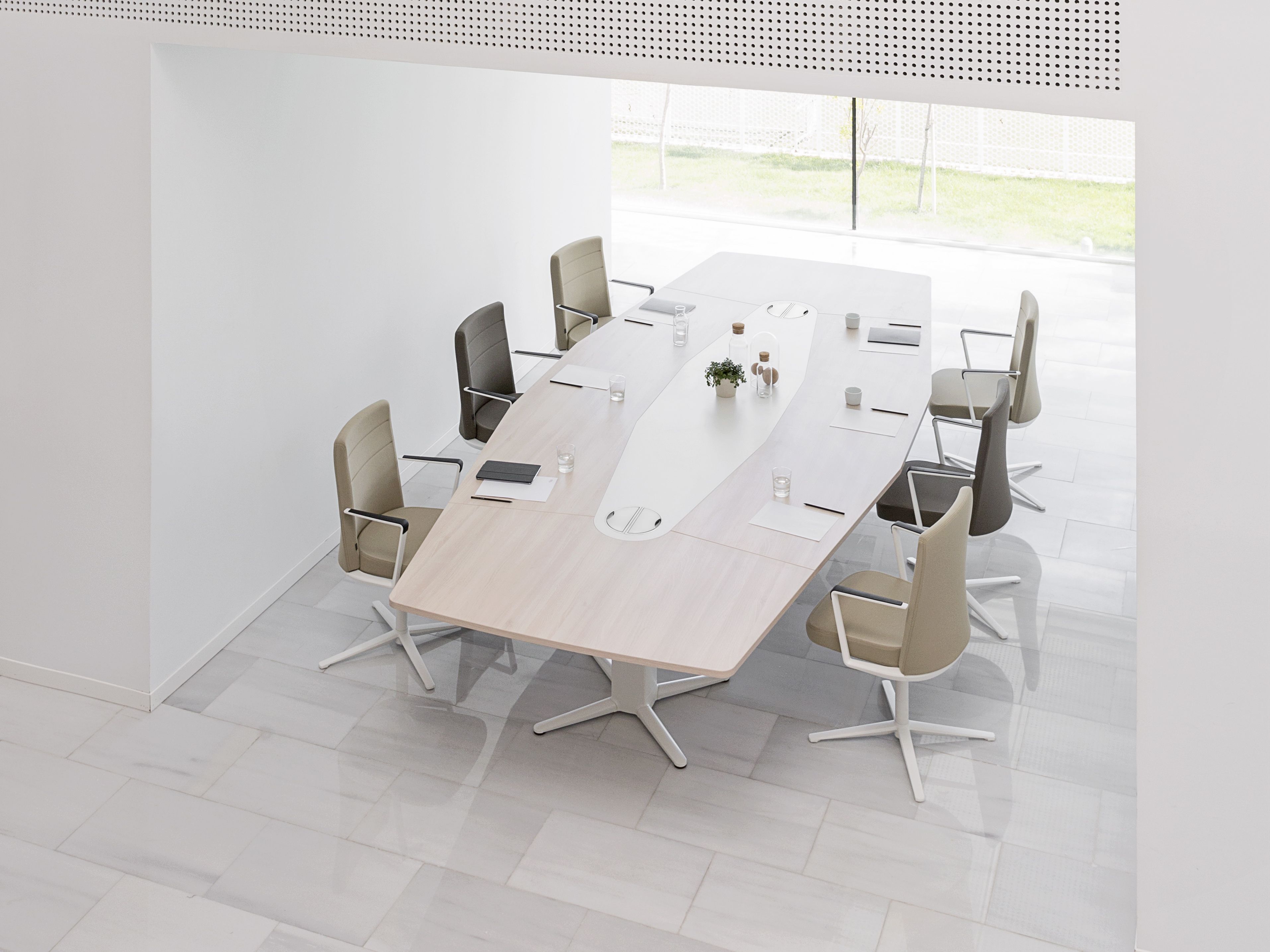 POWER | Meeting table Power Collection By ACTIU design Javier Cuñado