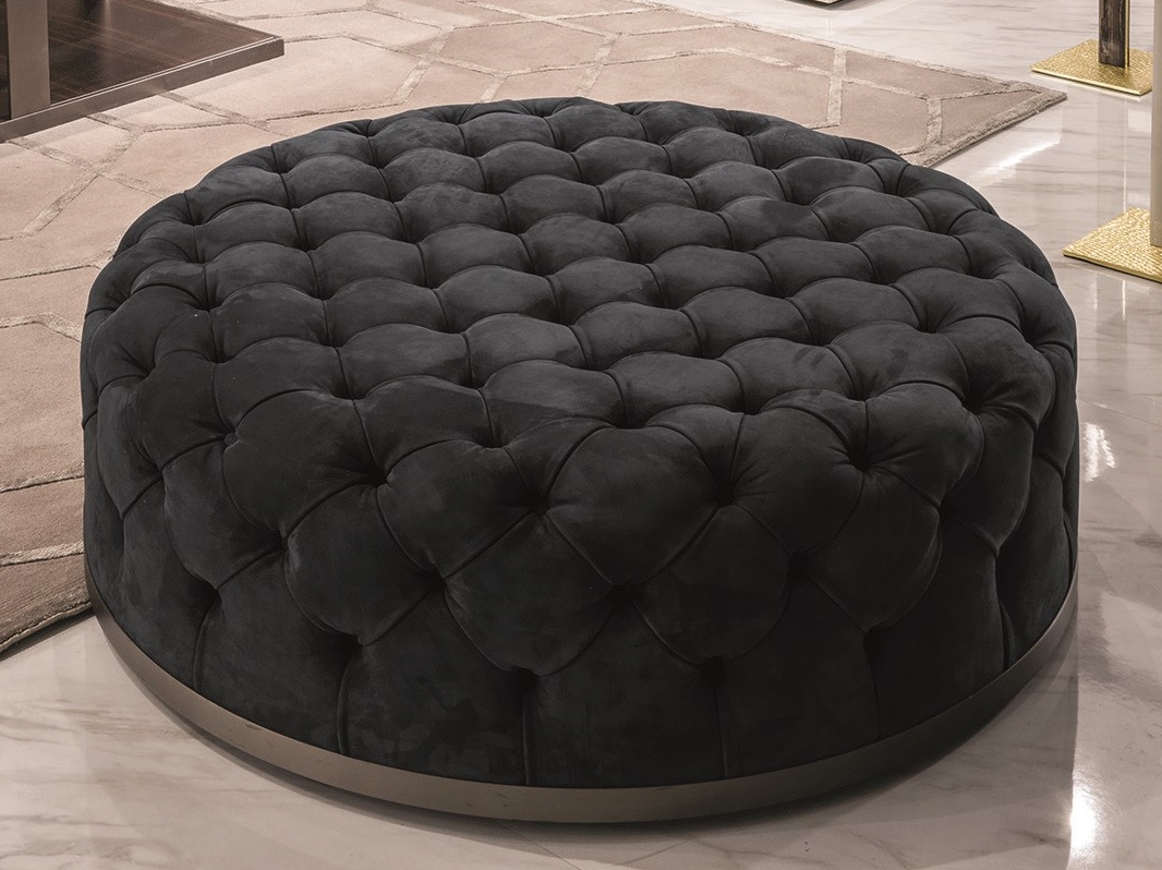 MILTON | Pouf Loveluxe 2014 – Royal collection Collection By Longhi ...