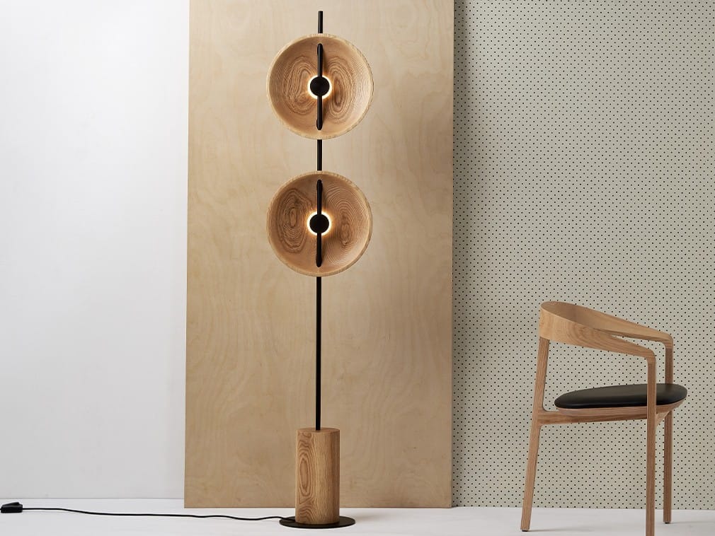 MITO LED American ash floor lamp By Rakumba