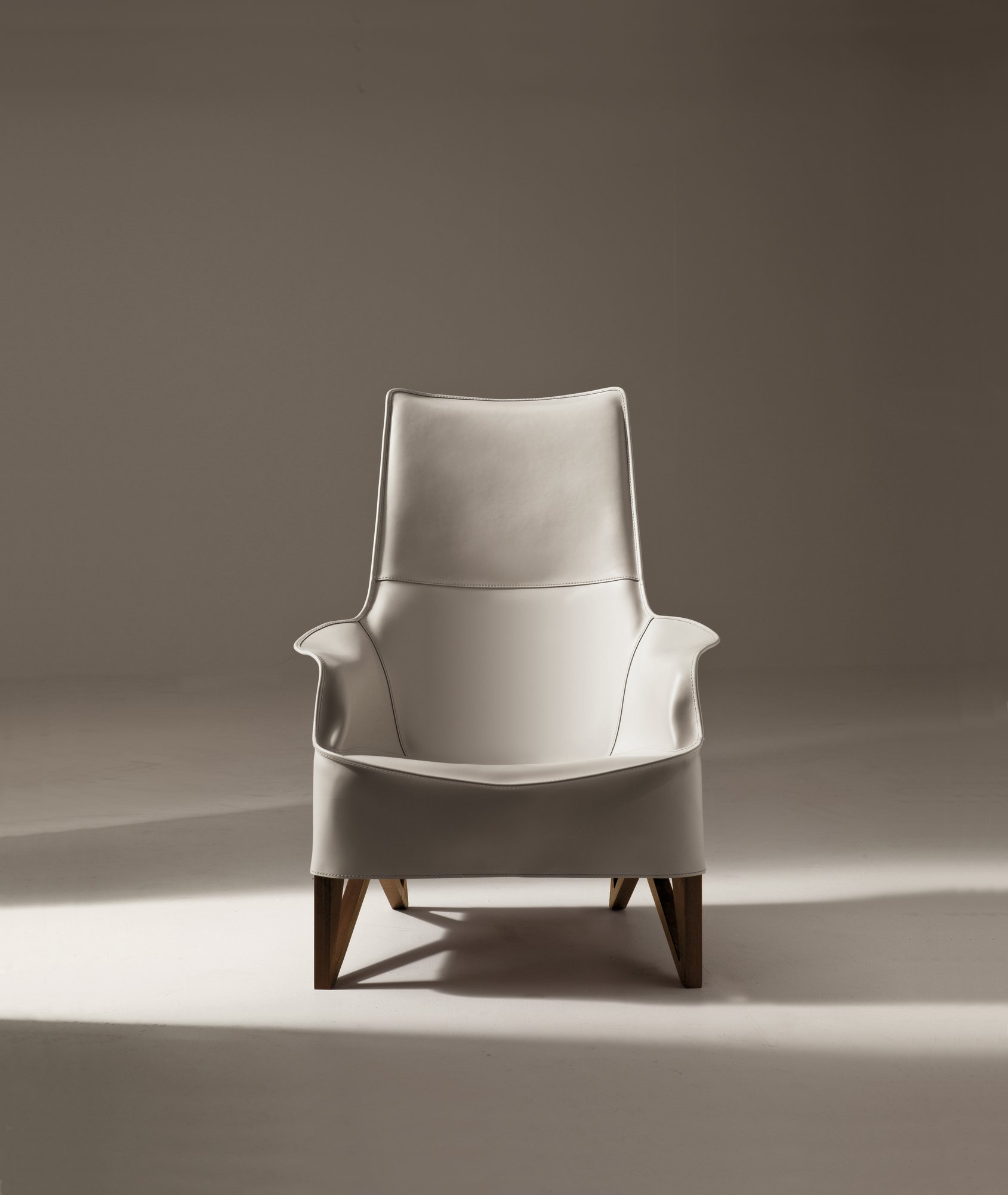 MOBIUS | Tanned leather armchair Mobius Collection By Giorgetti design ...