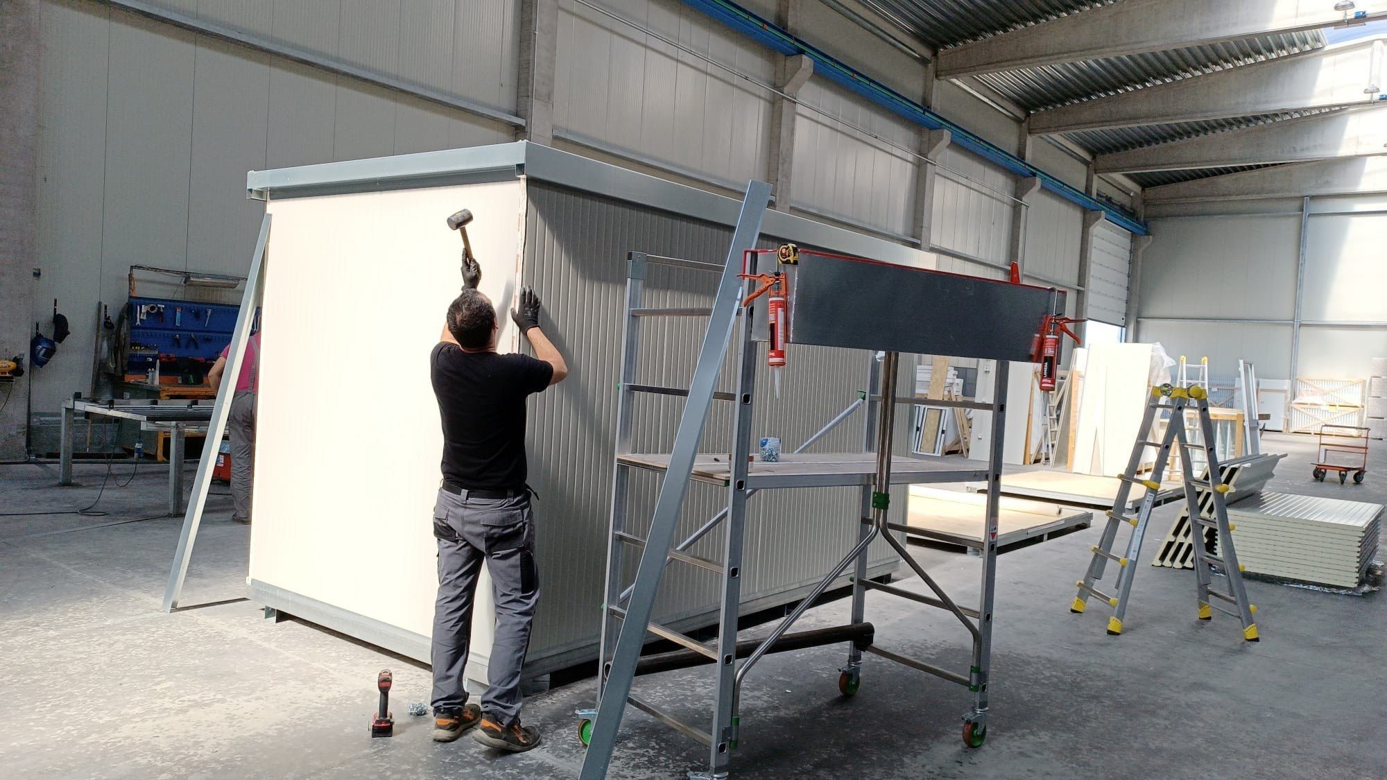 PREFABRICATED BOX Caja y prefabricado para obras By UNIMETAL