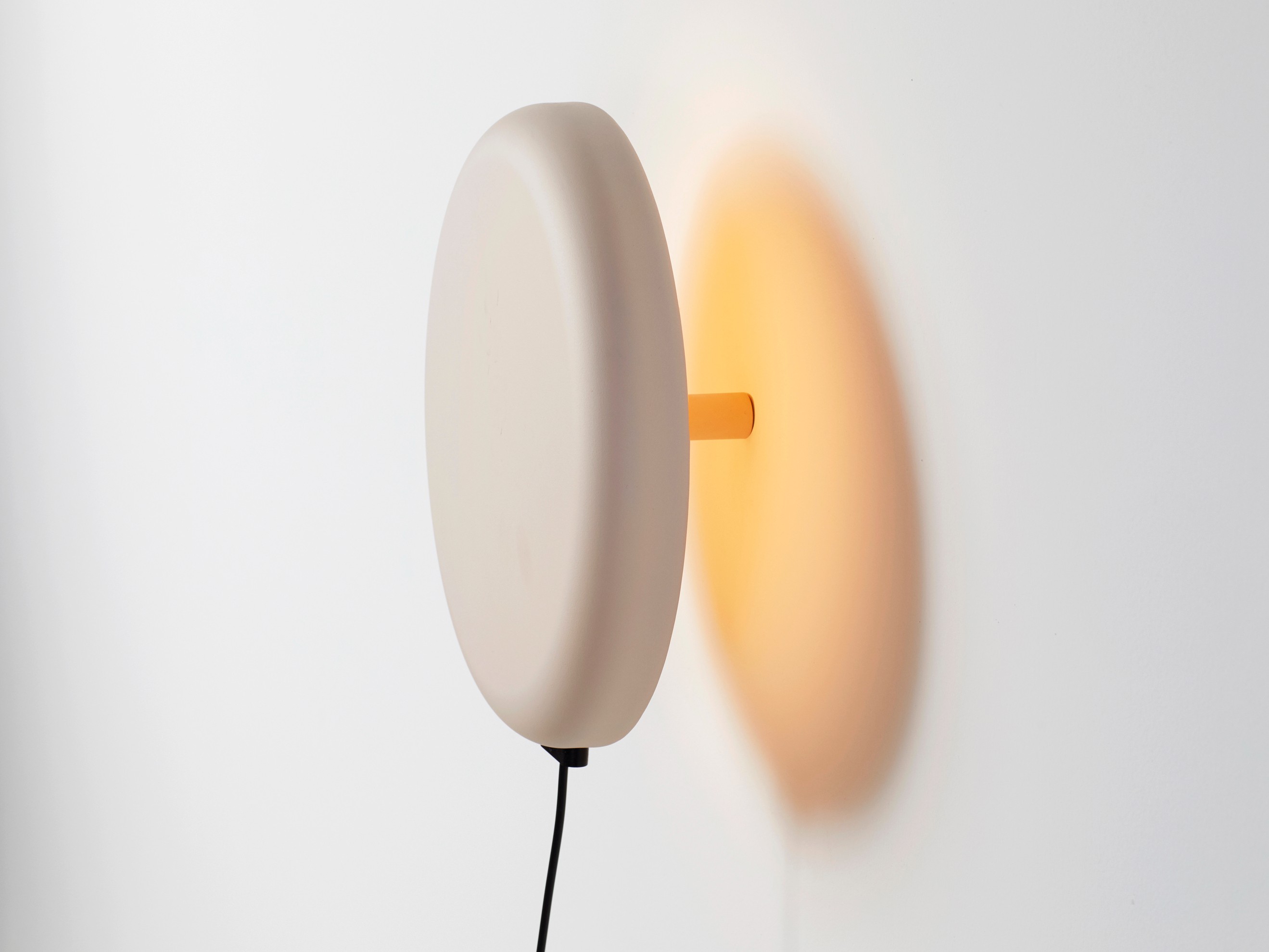 MOOD M-4066 Adjustable wall lamp By Estiluz | design Nahtrang