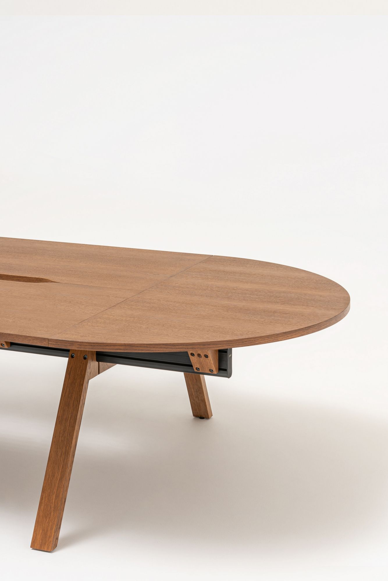 VIGA Rectangular sectional multiple wooden office desk By MDD | design ...