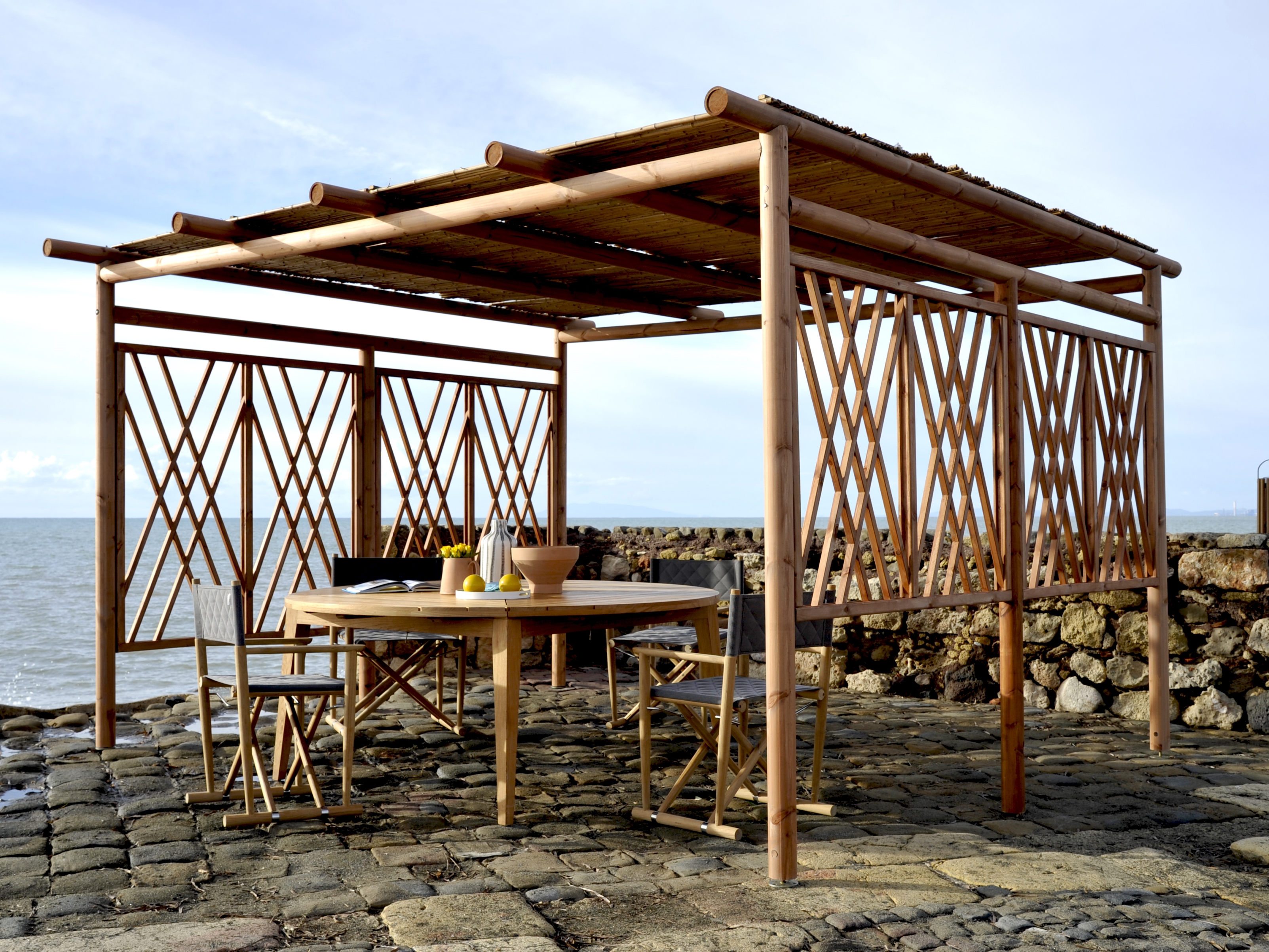 Freestanding pine pergola NAGI By Unopiù