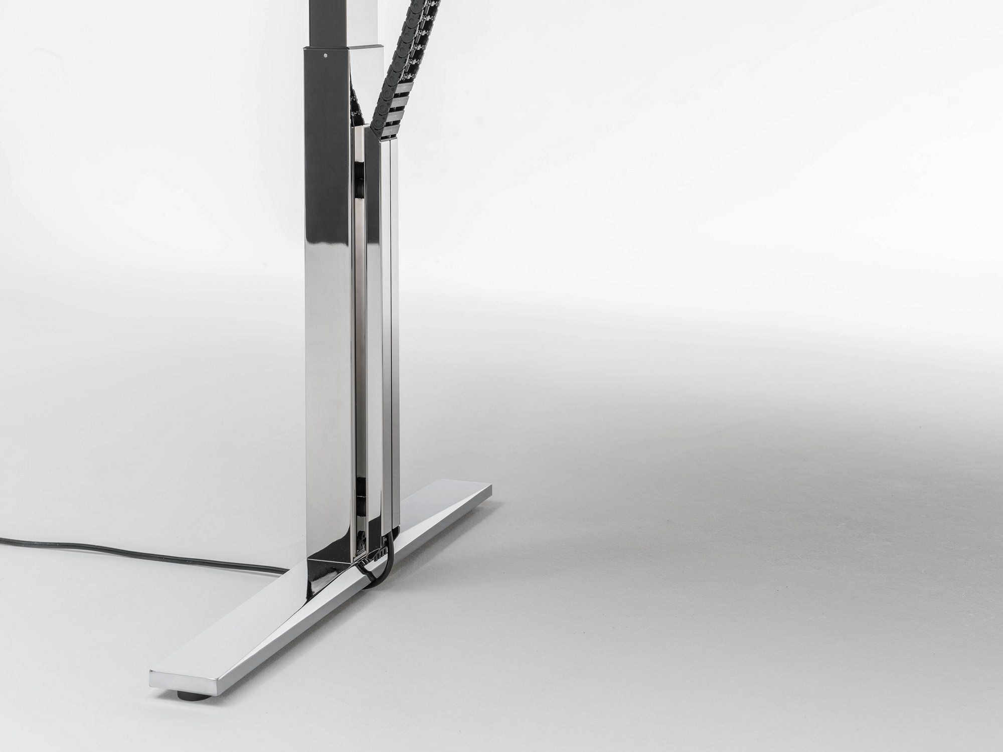 UPSITE Height-adjustable rectangular office desk By RENZ