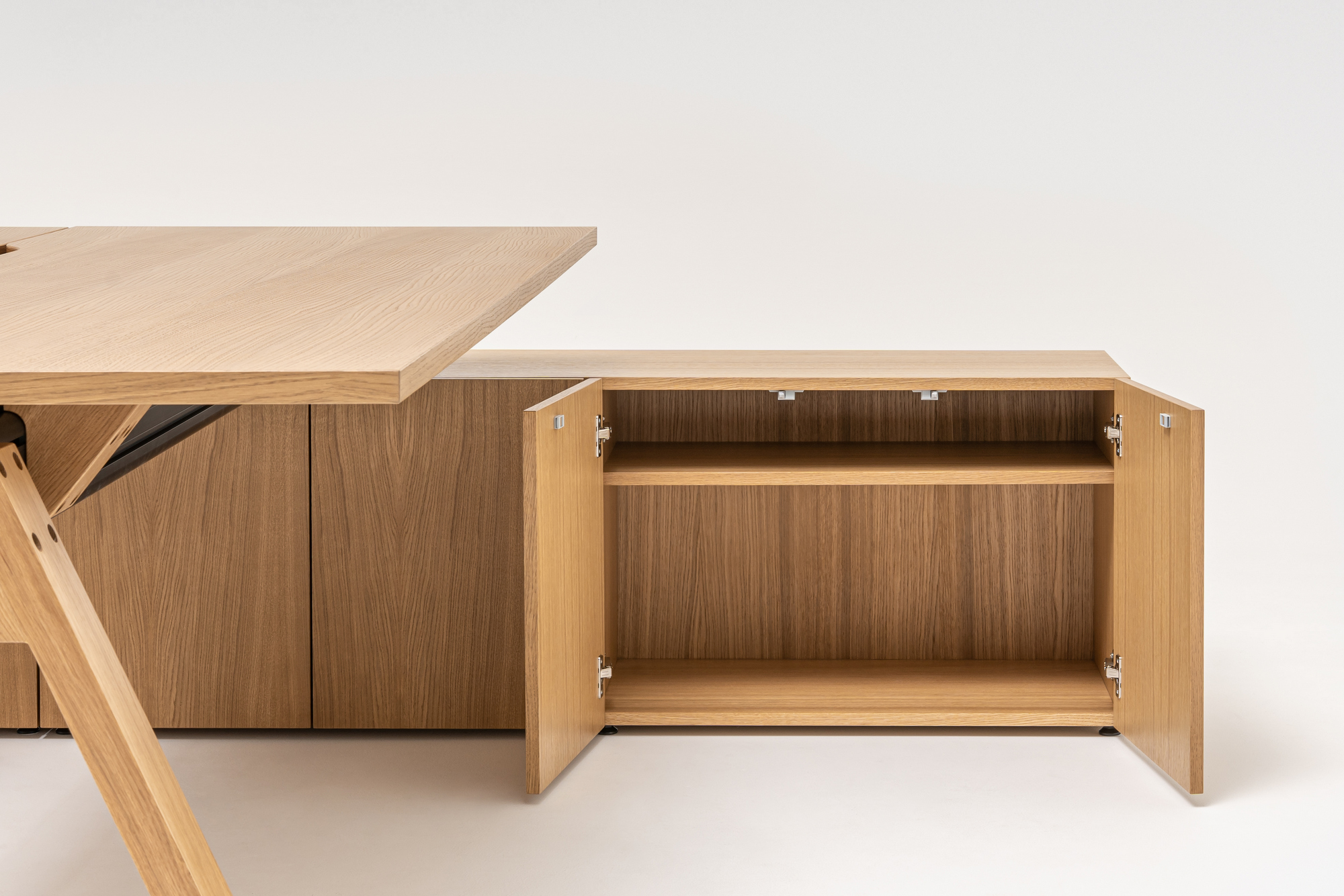 VIGA Sectional multiple wooden office desk with shelves By MDD | design ...