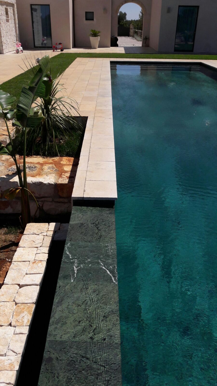 In-Ground swimming pool Infinity In-Ground stone swimming pool By ...