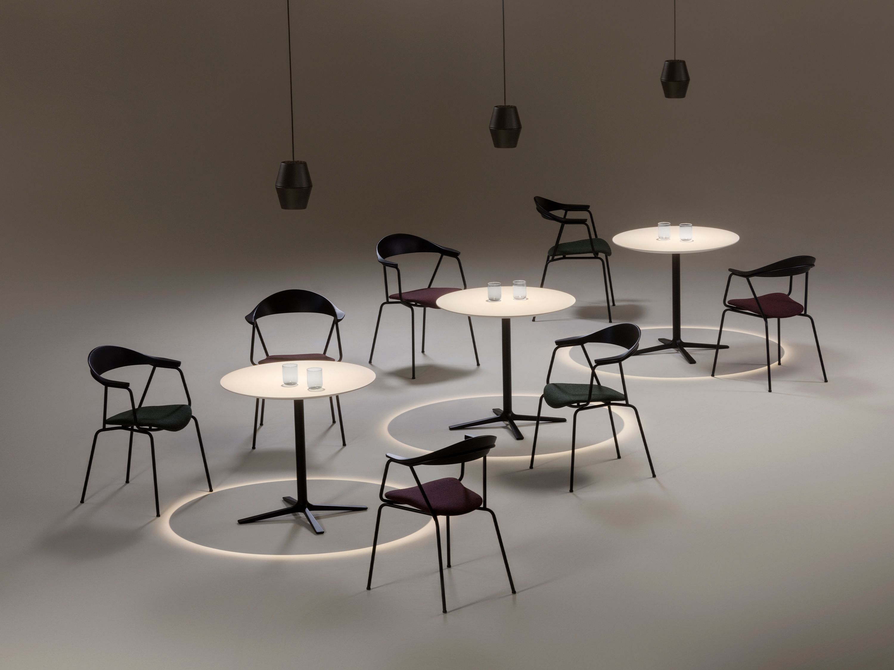 PIUN | Chair with integrated cushion By prostoria design Grupa Studio