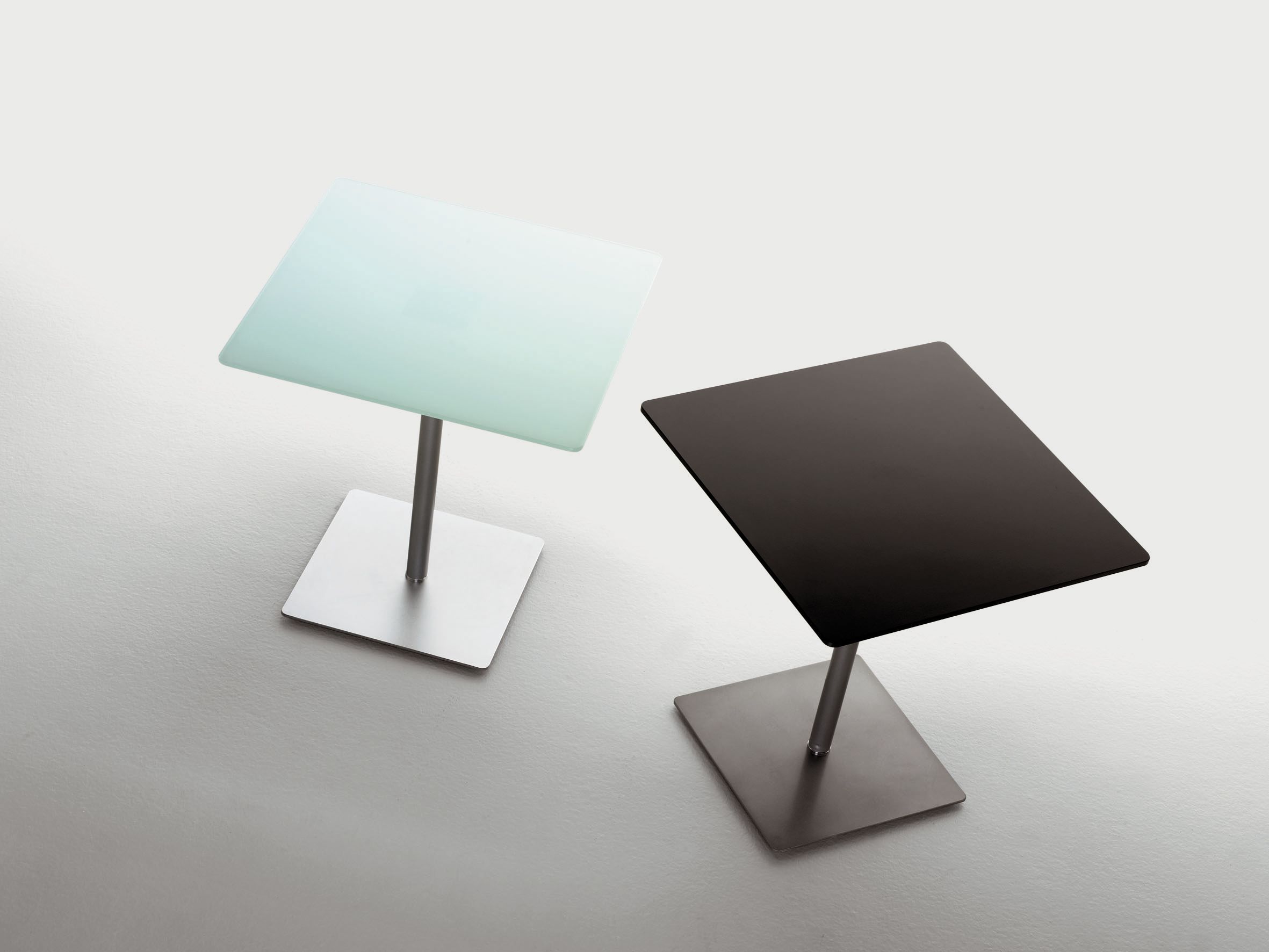 PLANC | Square table By SELLEX design Lievore Altherr Molina
