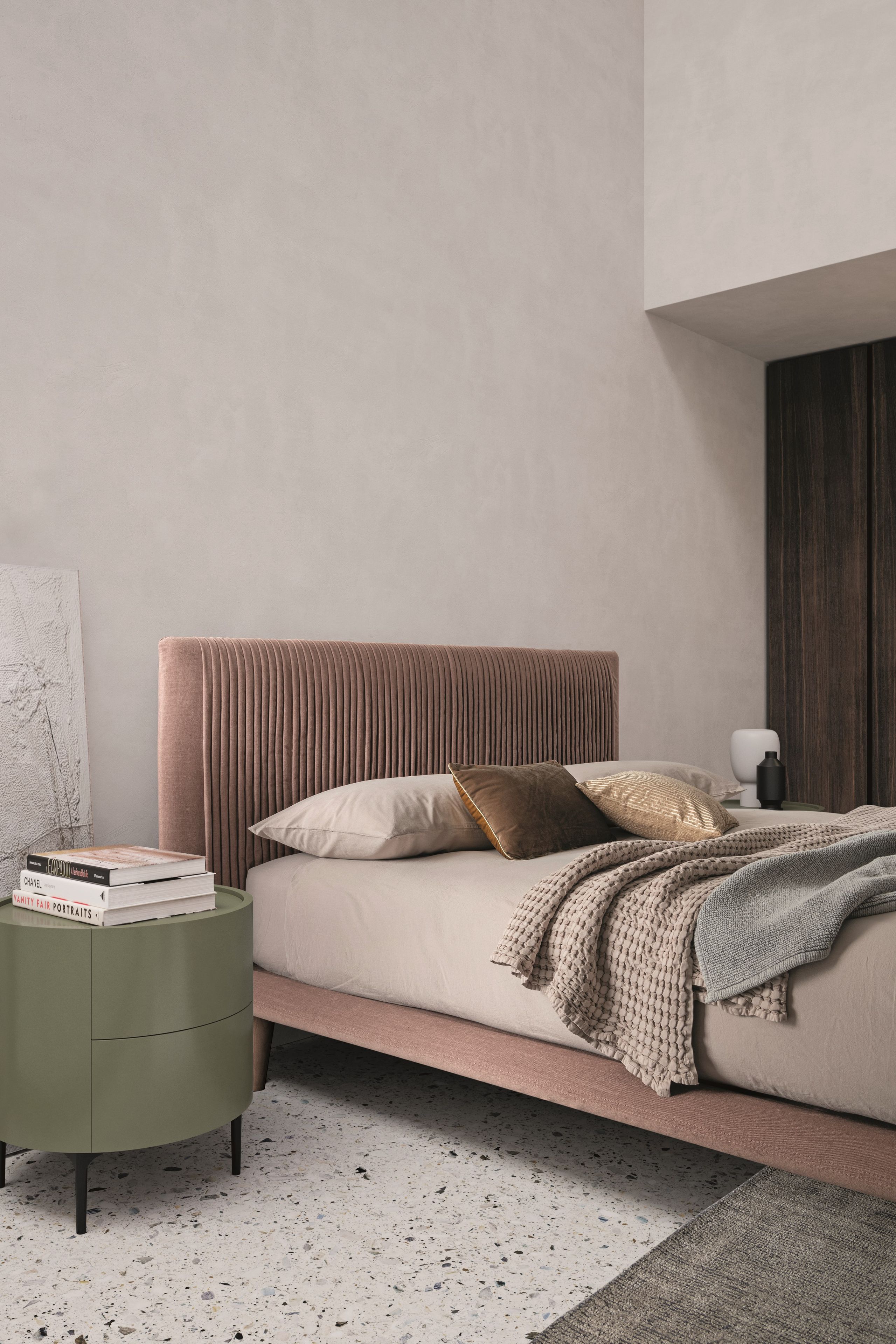 PLISSÉ Fabric double bed with upholstered headboard By Dall'Agnese