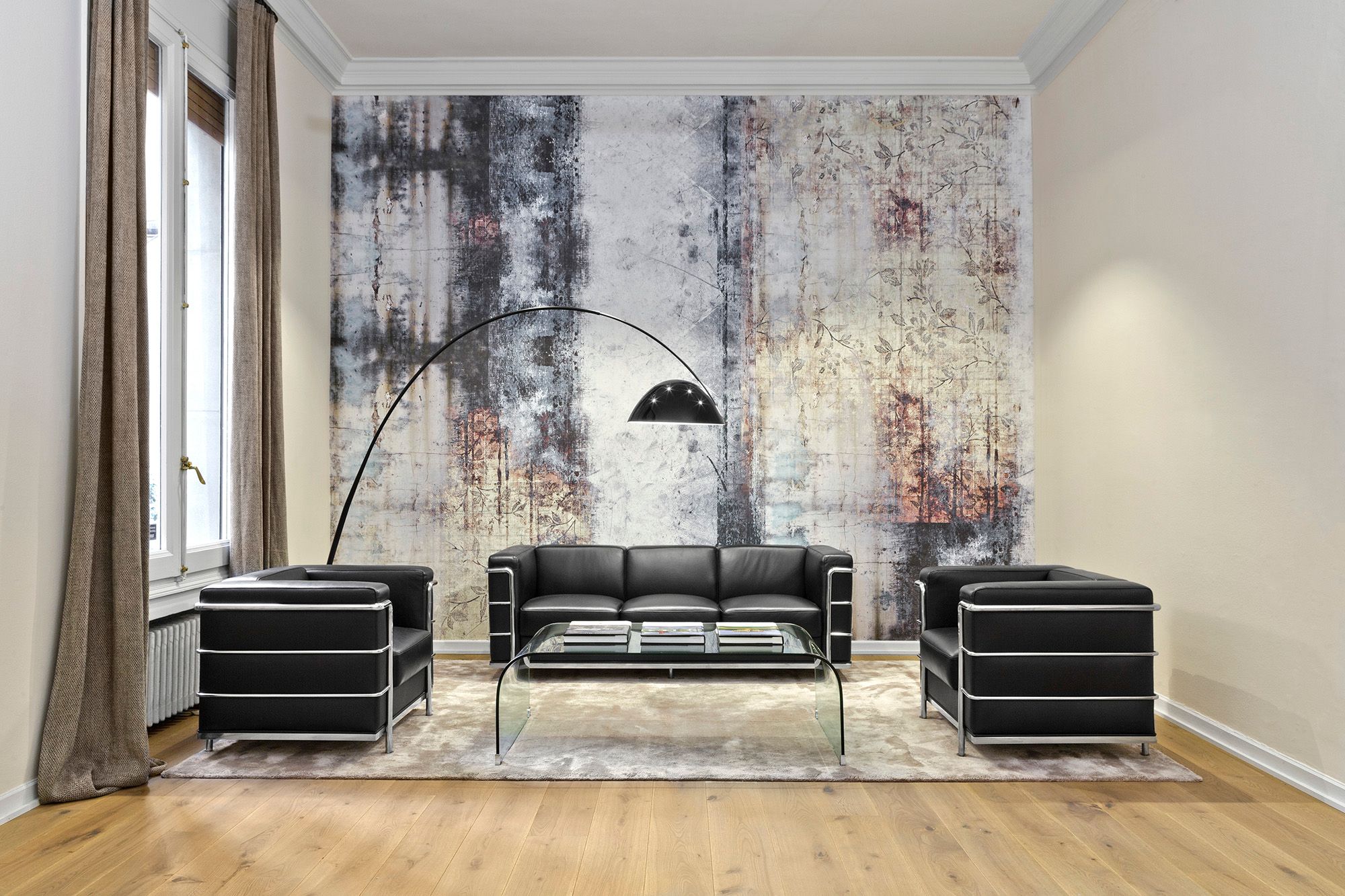 PLUMA Metal floor lamp By Estiluz