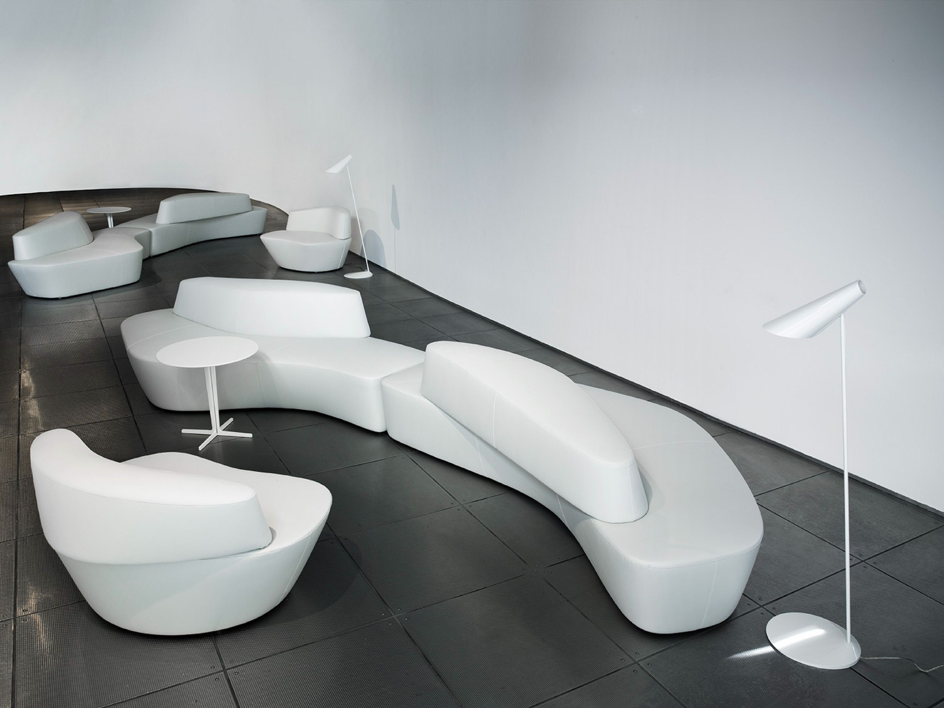 POLAR | Bench with back Polar Collection By Tacchini design PearsonLloyd