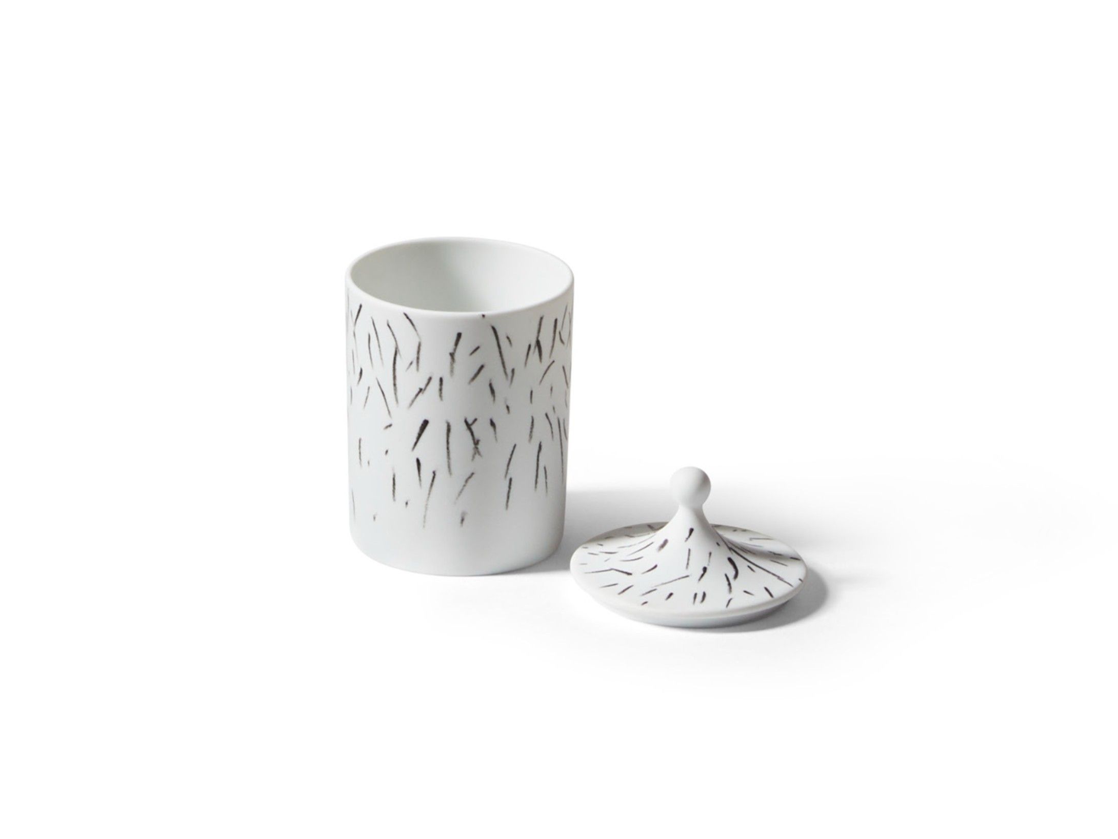 POST SCRIPTUM Vaso rotondo in porcellana By Cassina | design Formafantasma