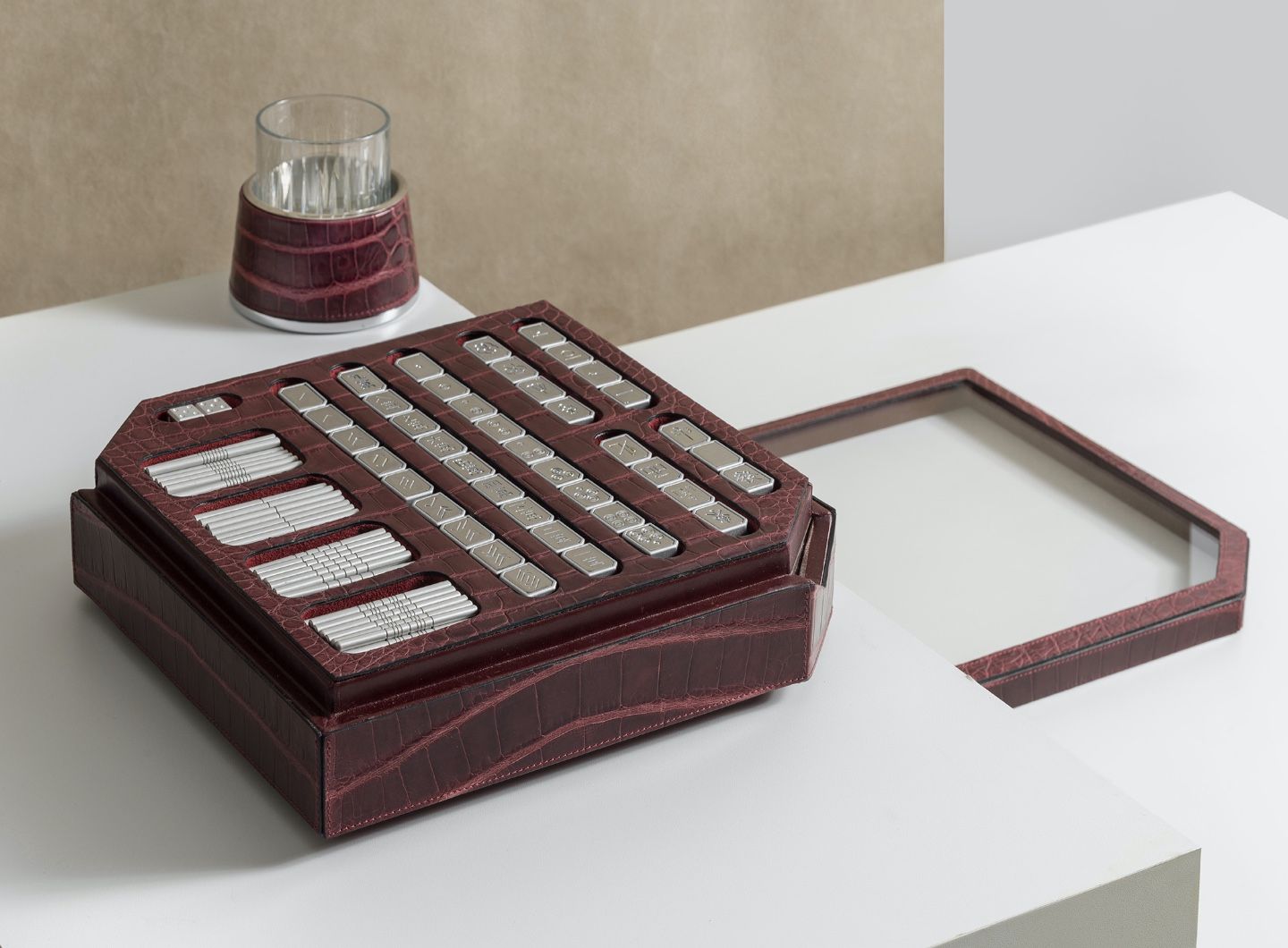 PRECIOUS LEATHER - MAHJONG GAME SET By Impatia
