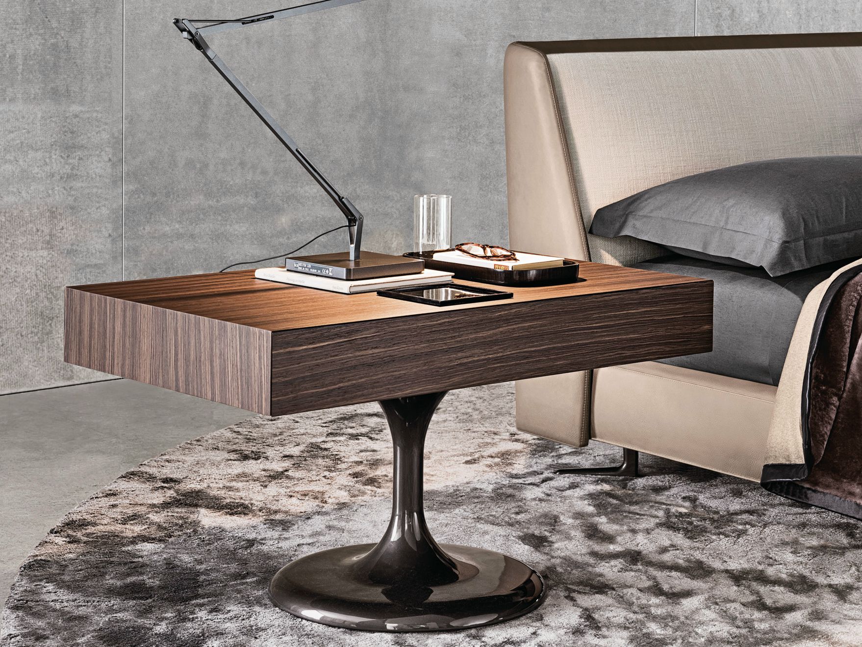 LANE NIGHTSTAND By Minotti