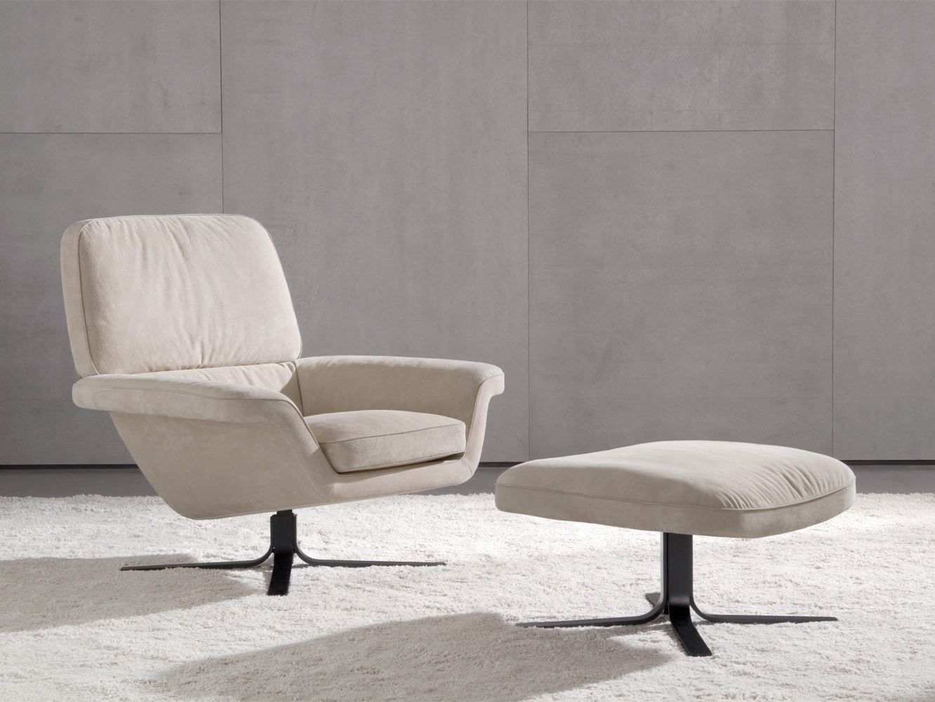 BLAKE-SOFT Armchair By Minotti | design Rodolfo Dordoni