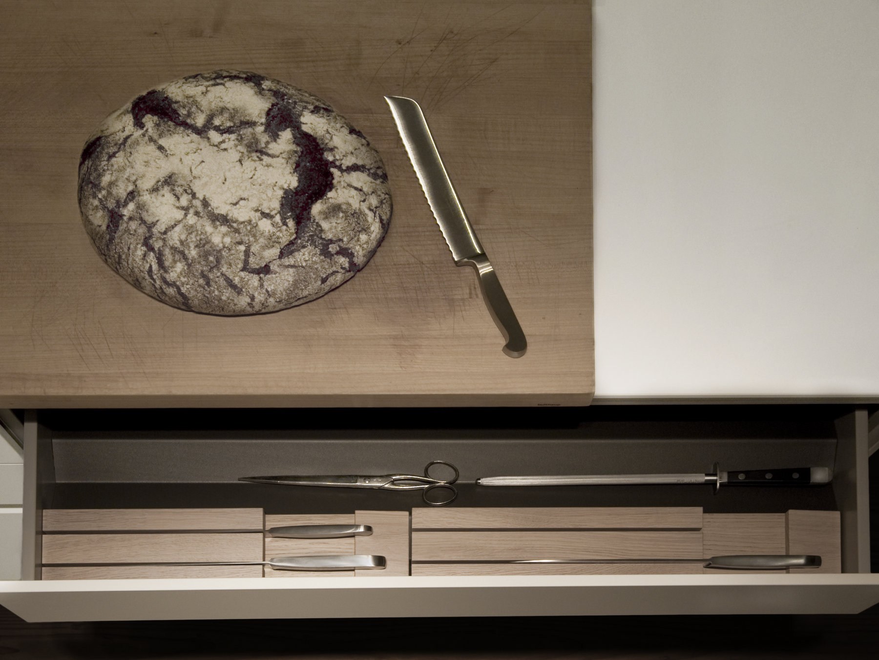 B3 INTERIOR SYSTEM | Wooden knife block By Bulthaup