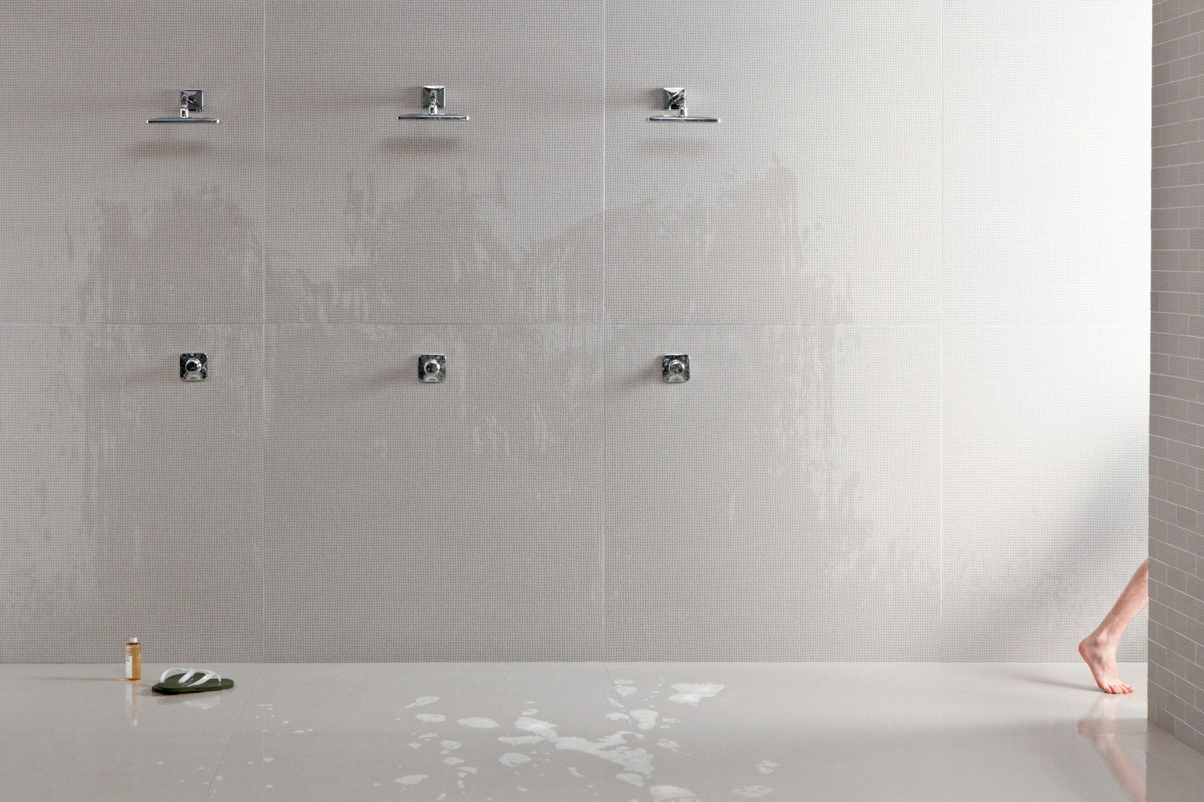 PICO DOWN NATURAL GRIS Porcelain stoneware wall tiles By Mutina