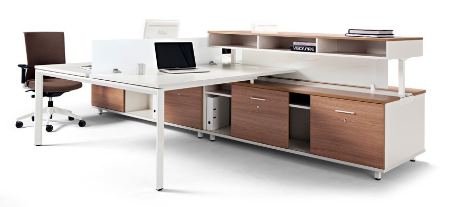 SPINE Sectional office desk with shelves By ACTIU